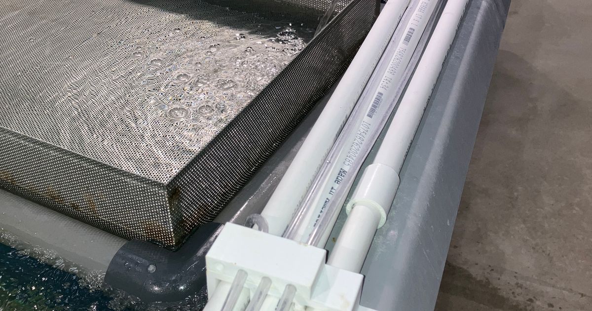 Water Outlet 800gallon Raceway Tank Attachment von Mark Nakata ...