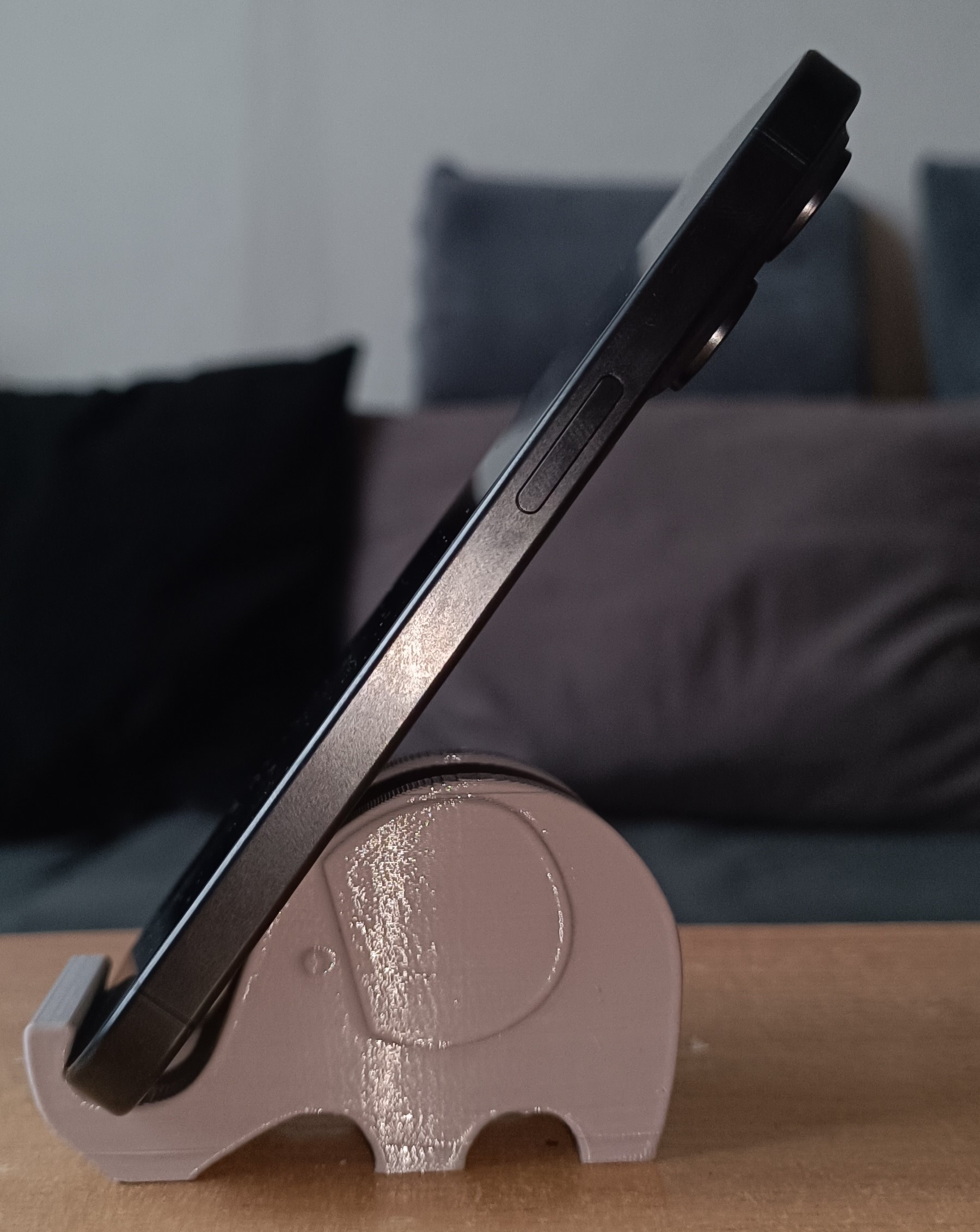 Elephant phone stand by Ts3D | Download free STL model | Printables.com