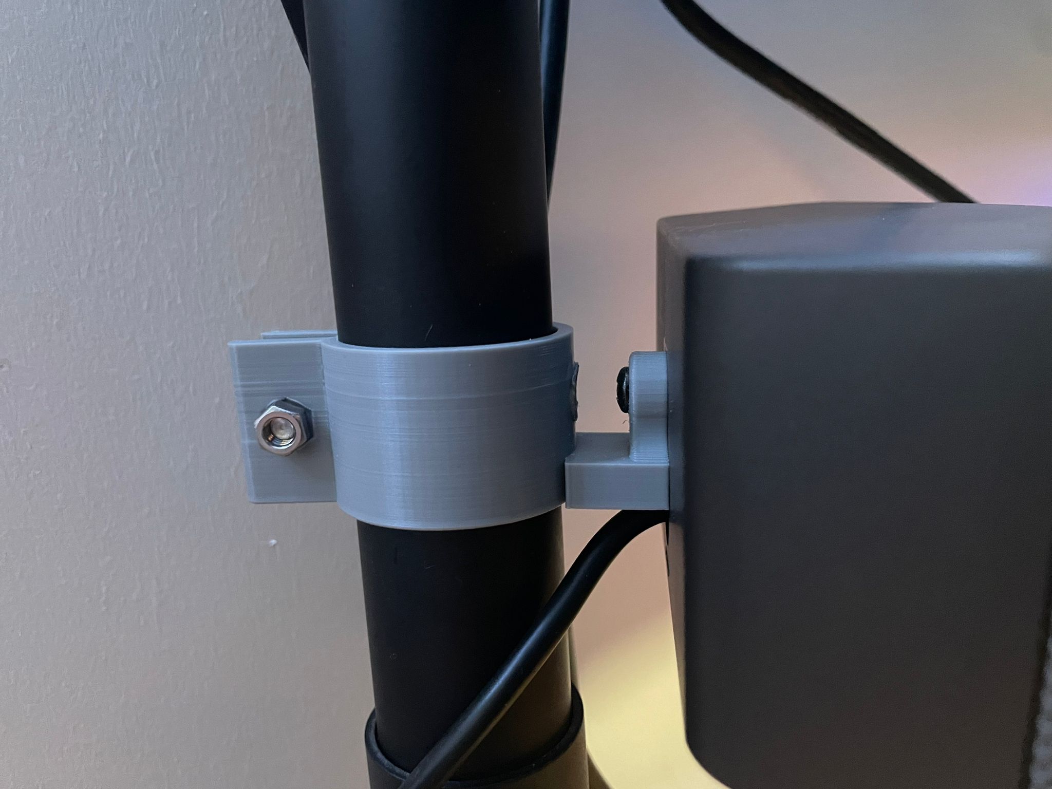 Monitor Arm Mount for Bose Companion 5 Speakers by BioAlex | Download ...
