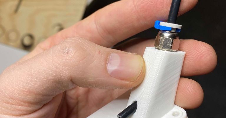 Creality Cr10 V2 Filament Runout Sensor Guide for E3D Titan Mod - no ...