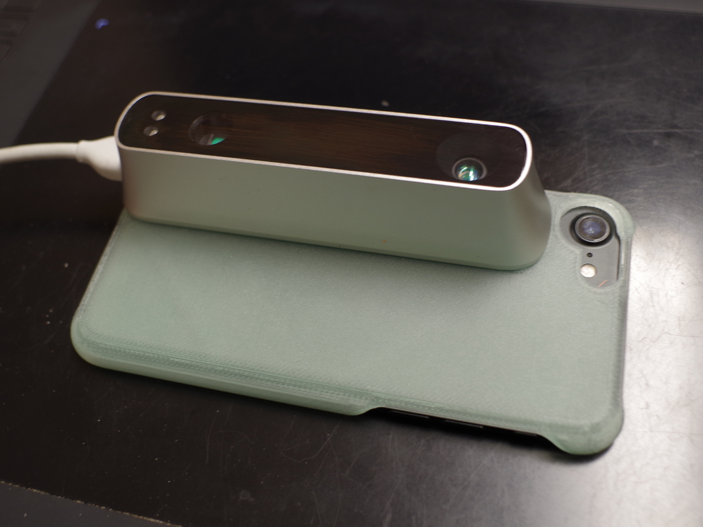 Structure Sensor iPhone 7 by polydisco | Download free STL model ...