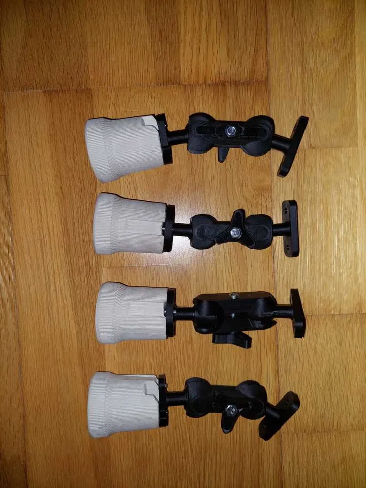 adjustable lamp holder