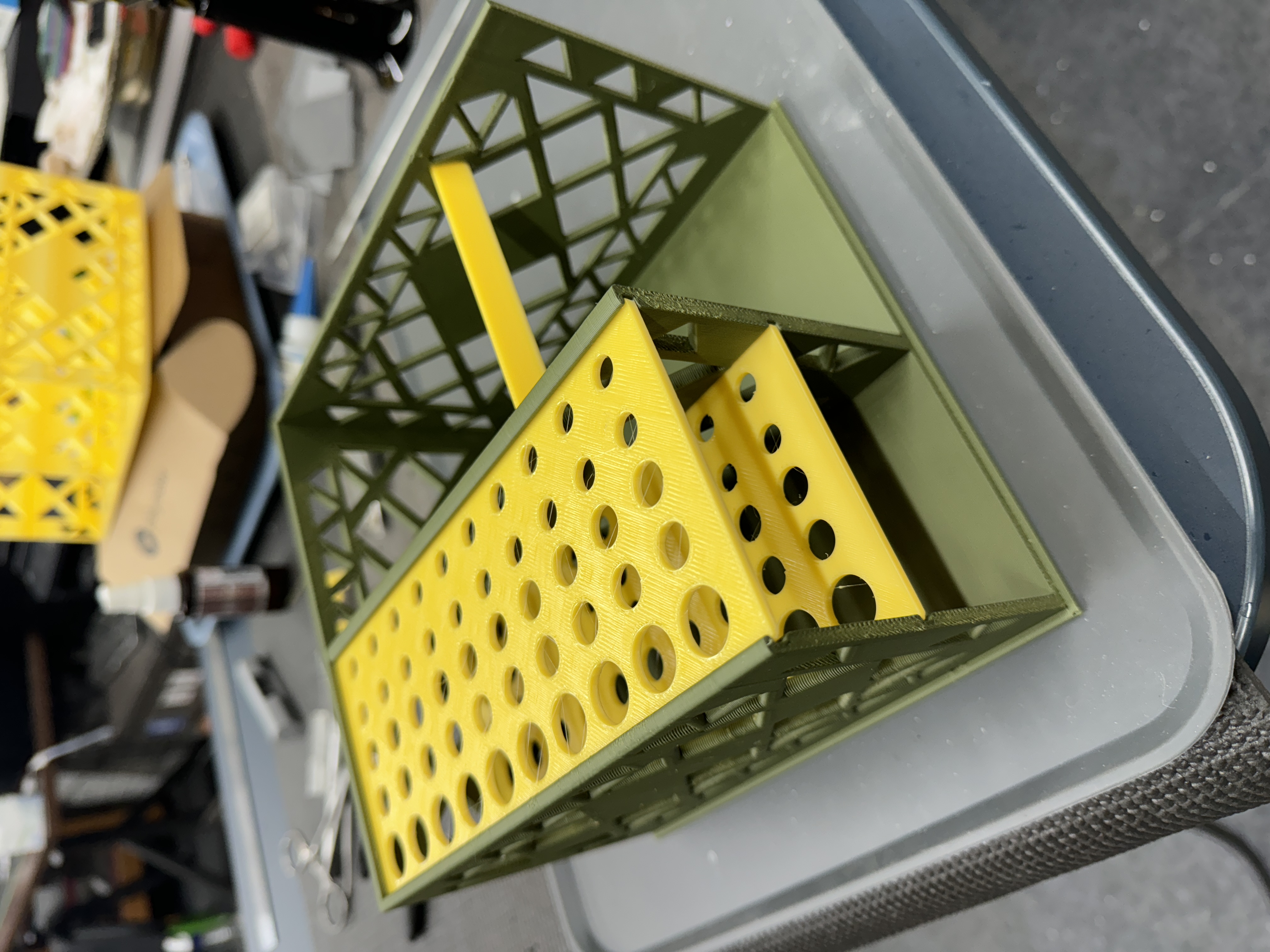 Painter’s Fortress V2 Tool Caddie by Disturbed Llama3D | Download free ...