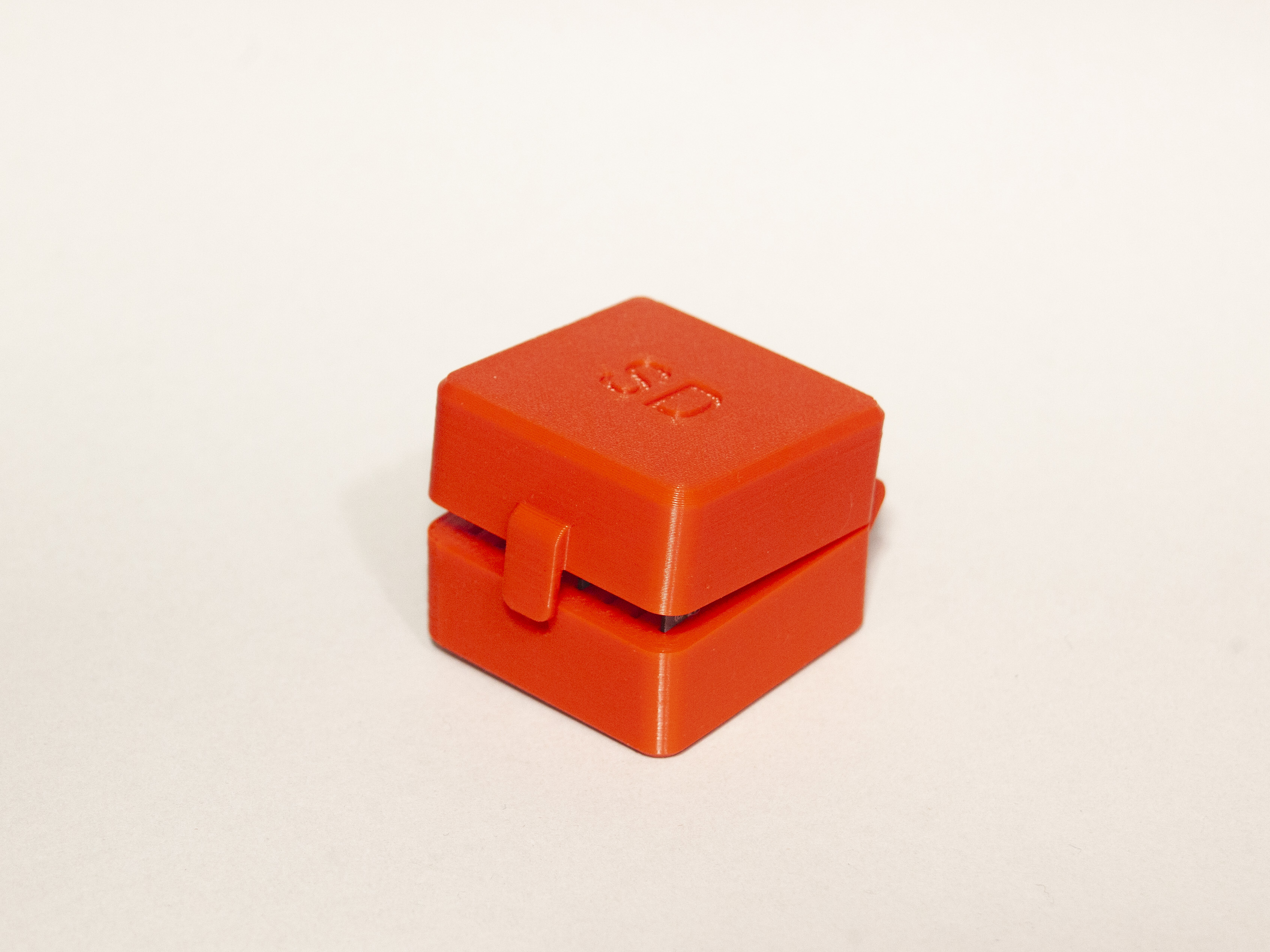 Print in Place SD Card and Micro SD Card Holder Case by DR 3D ...