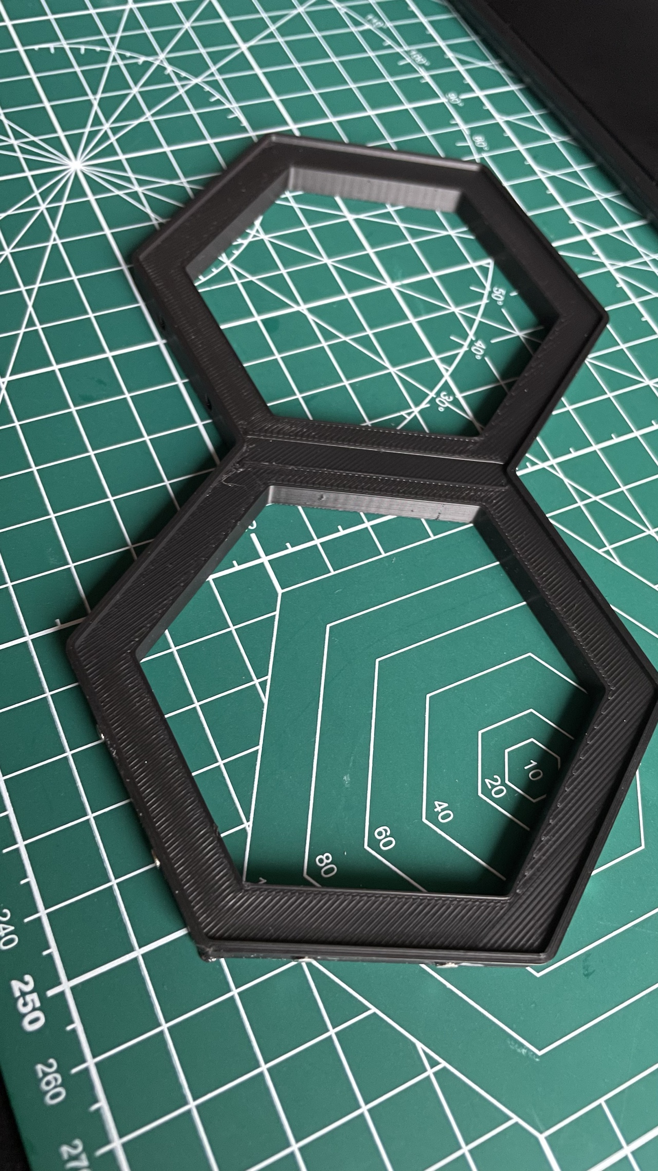 extendend magnetic hex shell for Settlers of Catan (Barbarian floor ...