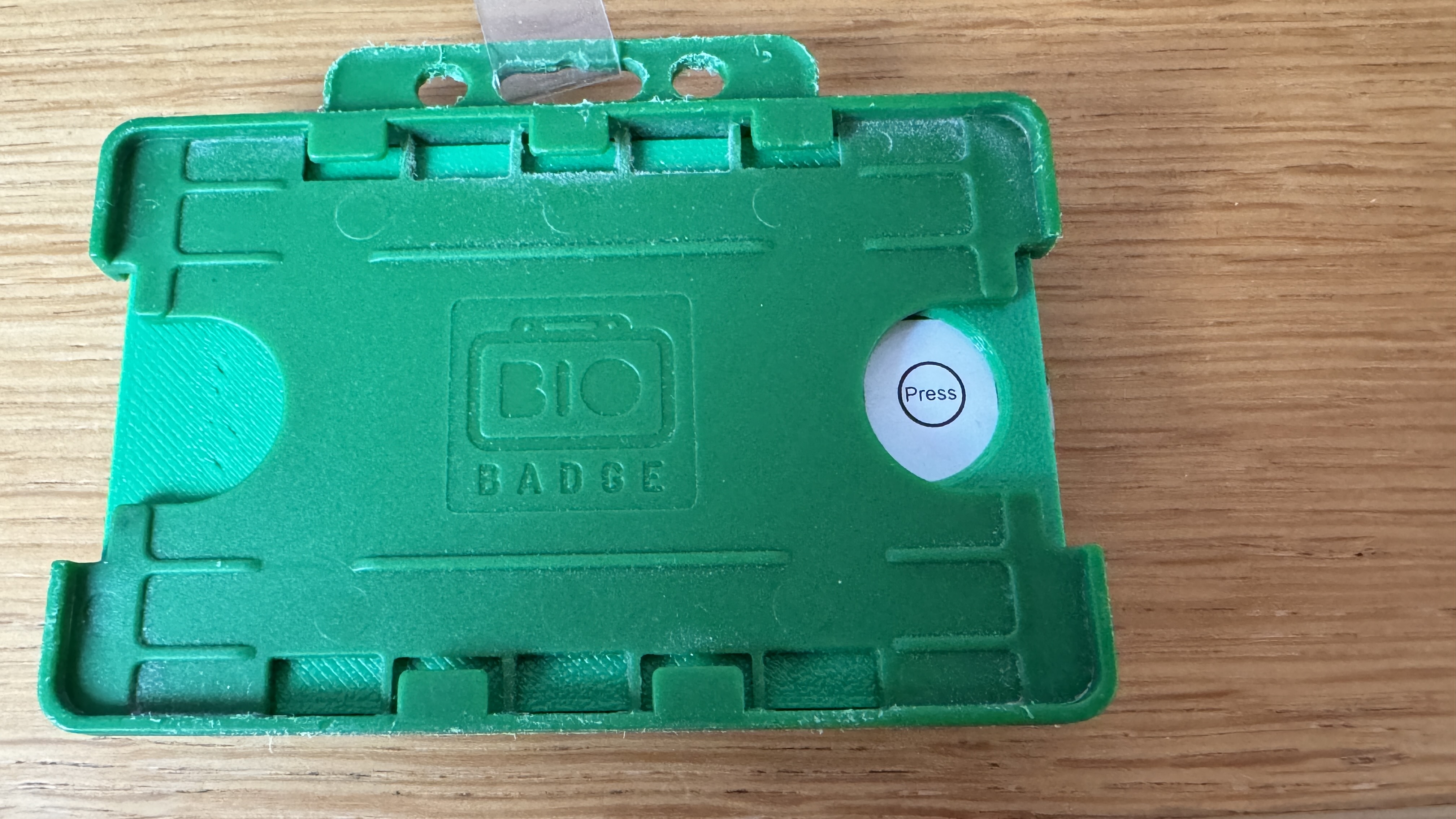 Badge holder adaptor for SafeID Token Generator par Rasmussen ...