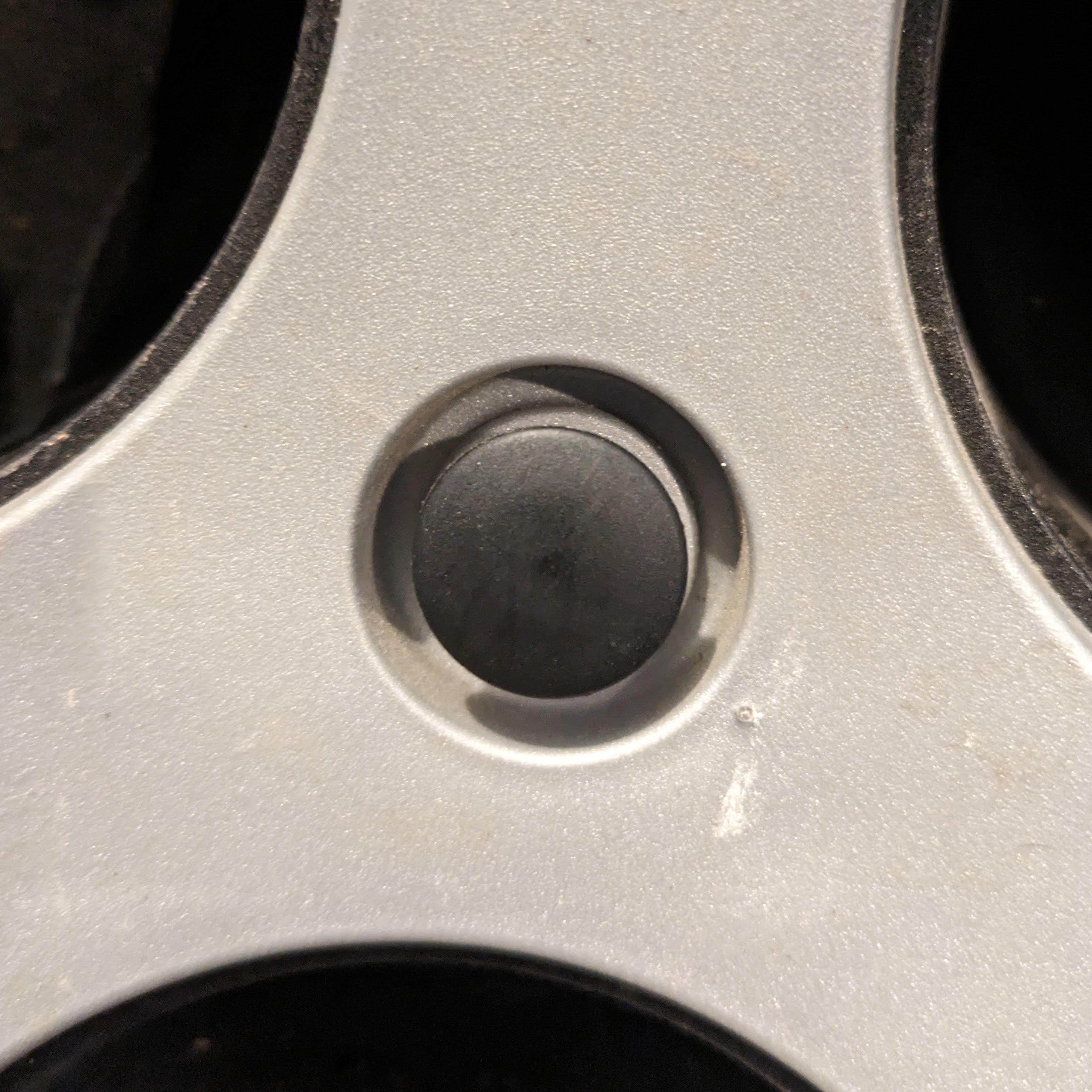 Bosch (wood) shredder wheel retaining pin (F016L64669) by Tom0147 ...