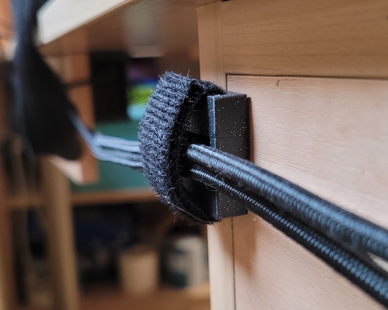 Velcro strip cable clip by grappeq | Download free STL model ...