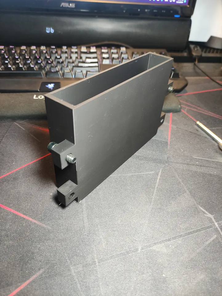 Sim Rig Case for Logitech K400 keyboard by MightyMike | Download free ...