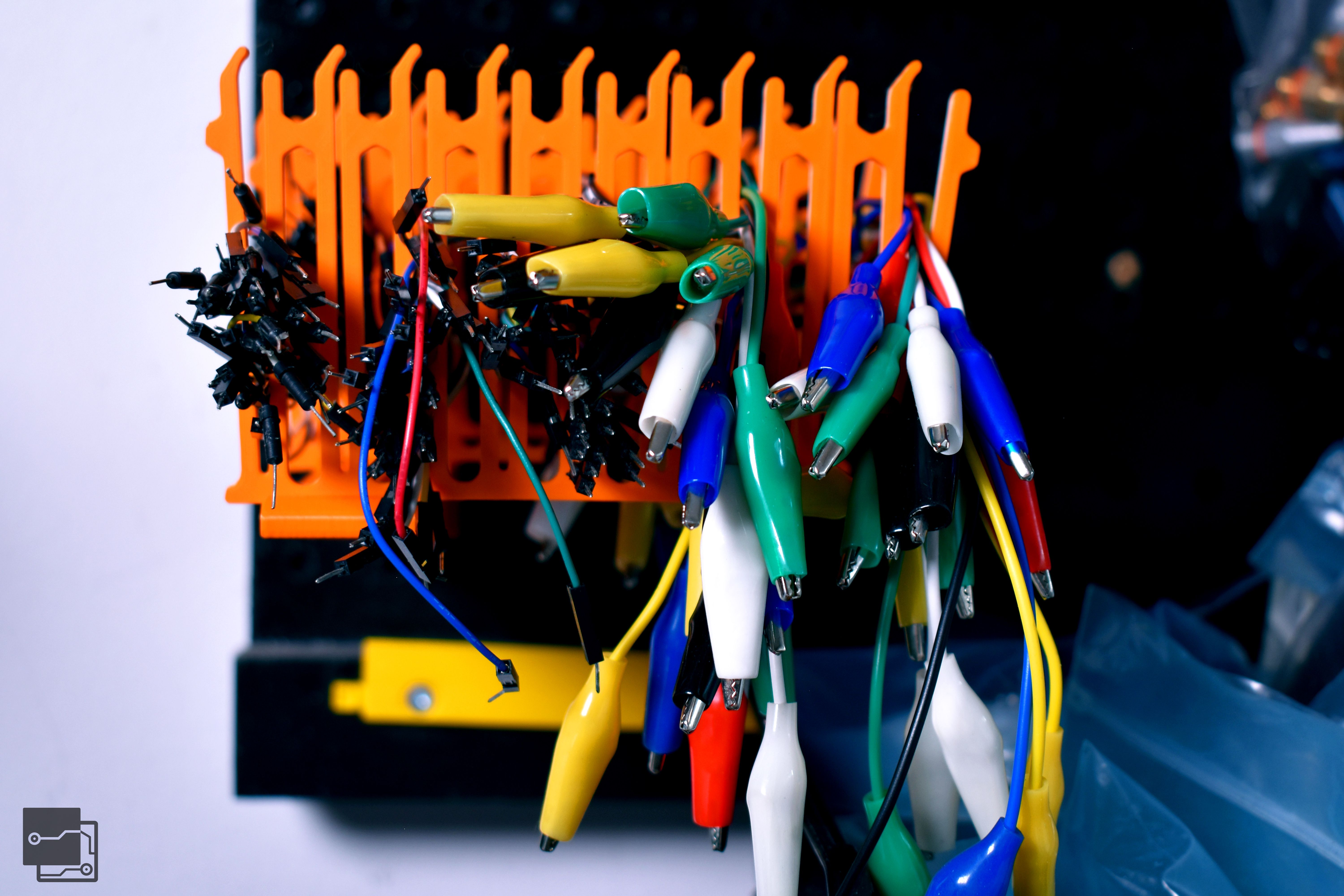 Jumper wire organiser by Open Hardware Designs | Download free STL ...