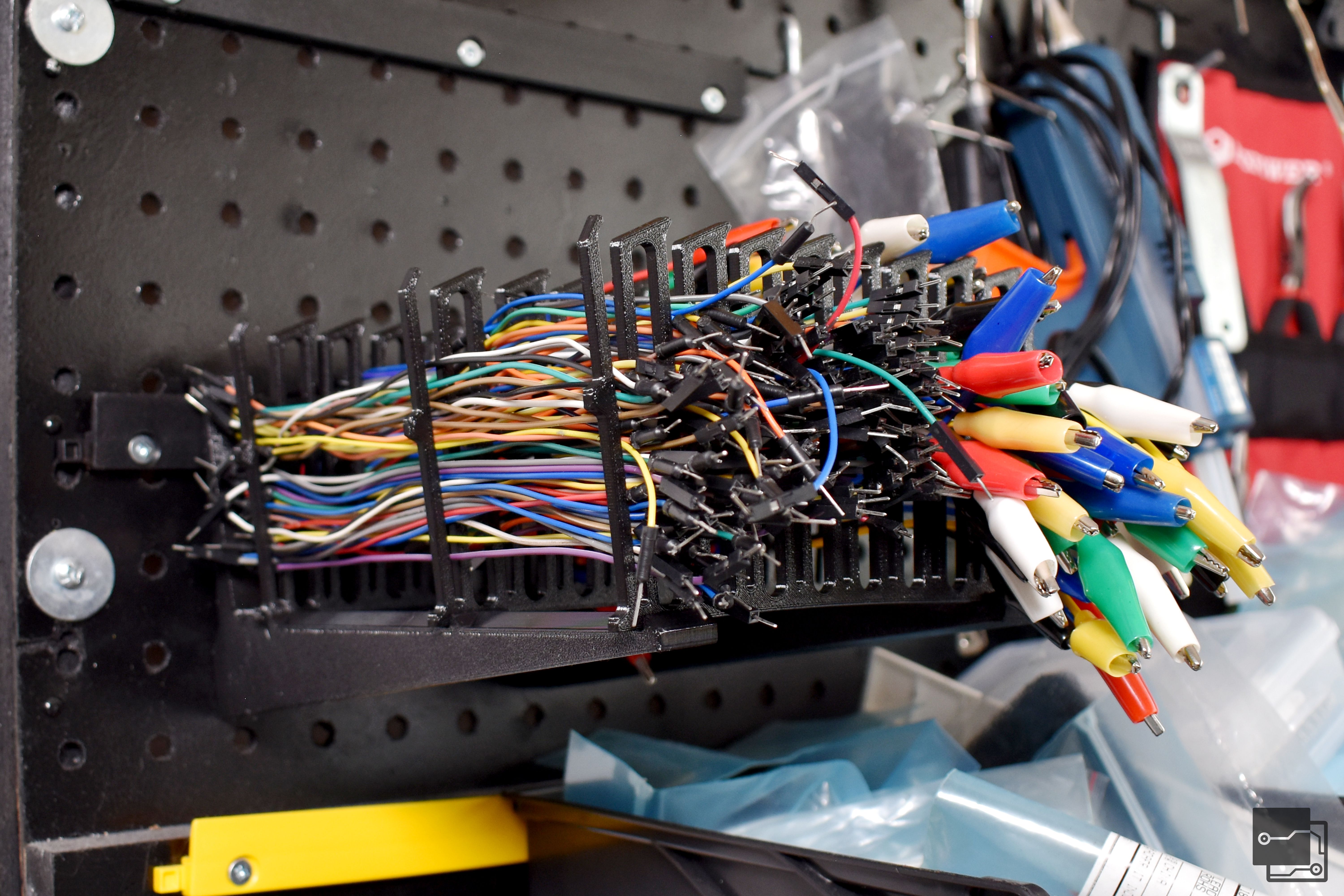 Jumper wire organiser by Open Hardware Designs | Download free STL ...