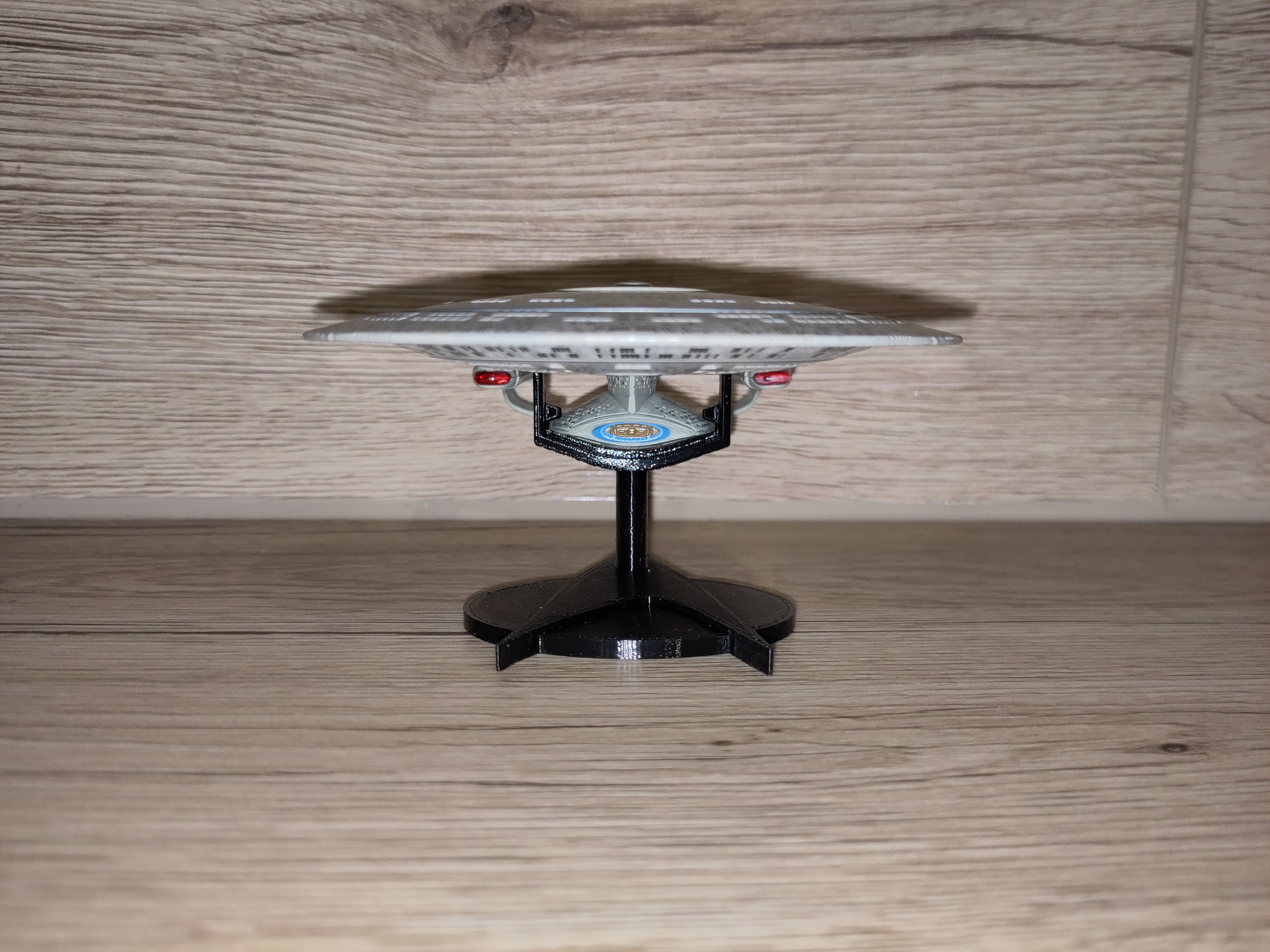 Replacement Stand for U.S.S. Enterprise NCC-1701-D (TNG, Eaglemoss ...
