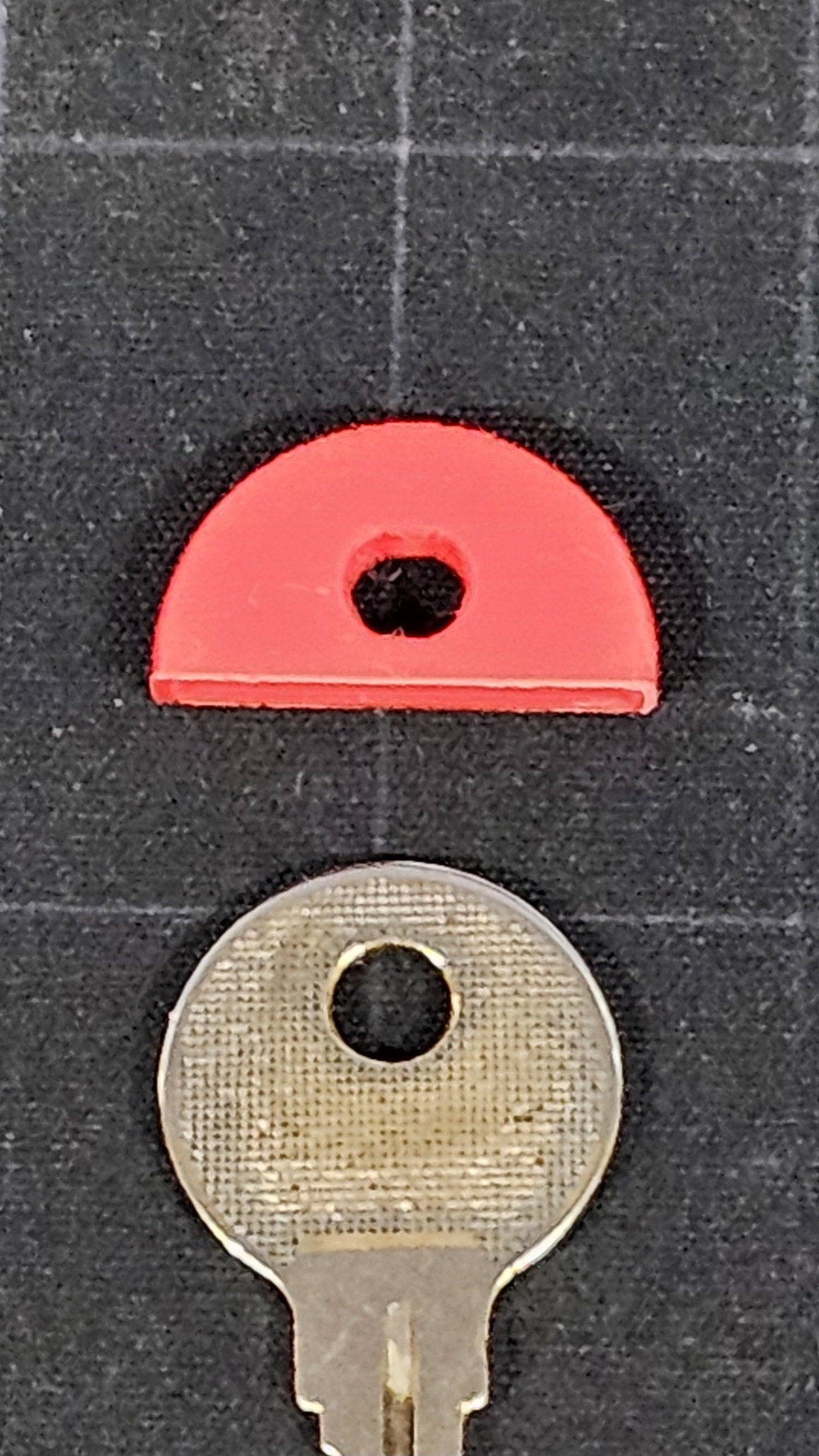 Small round key cover by Batman | Download free STL model | Printables.com