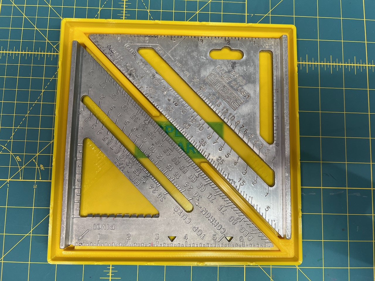 Gridfinity 2x Speed Square Holder by Becca | Download free STL model ...