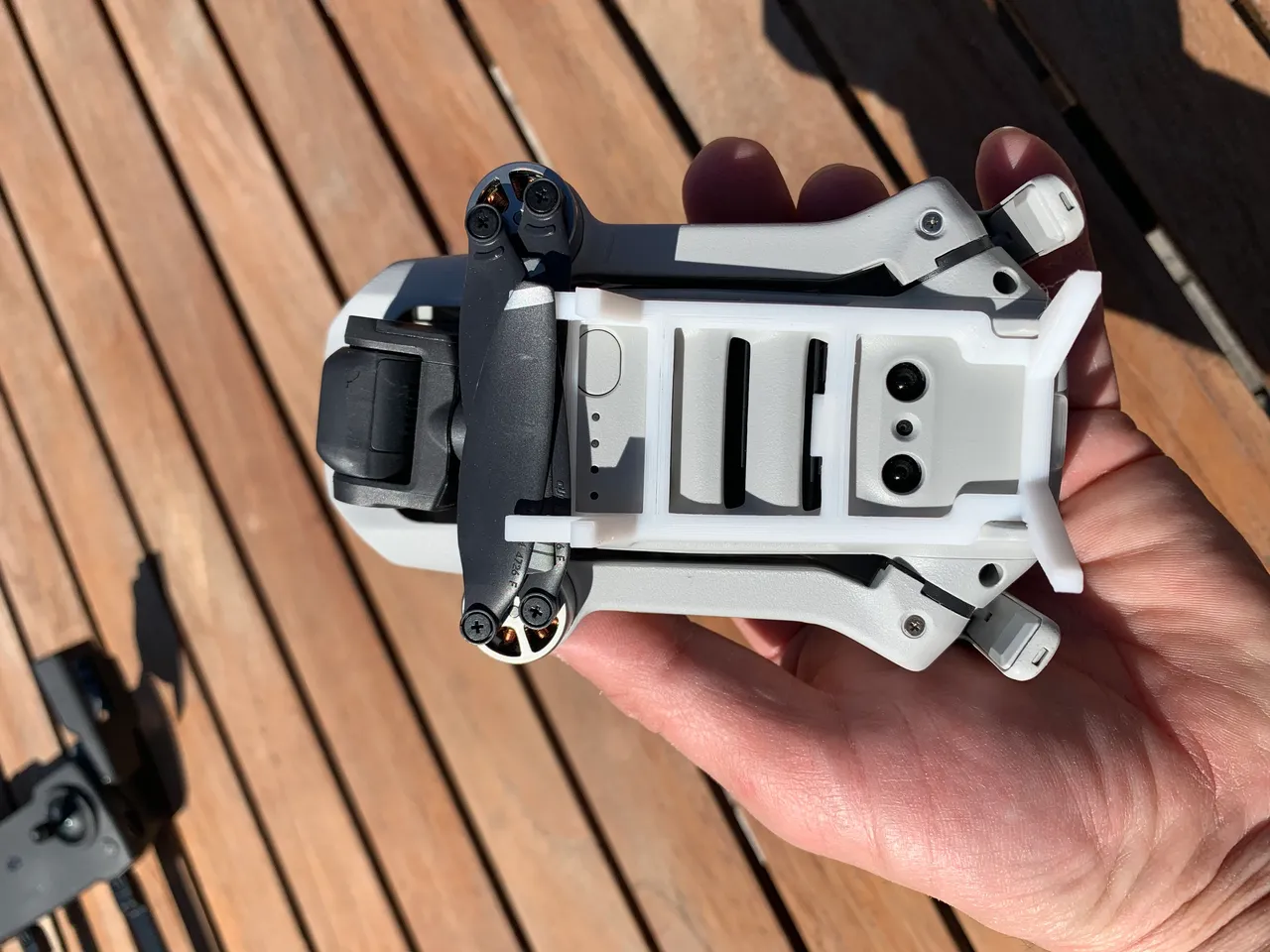 dji mavic mini landing gear with propellers hold clippers by Macaron ...