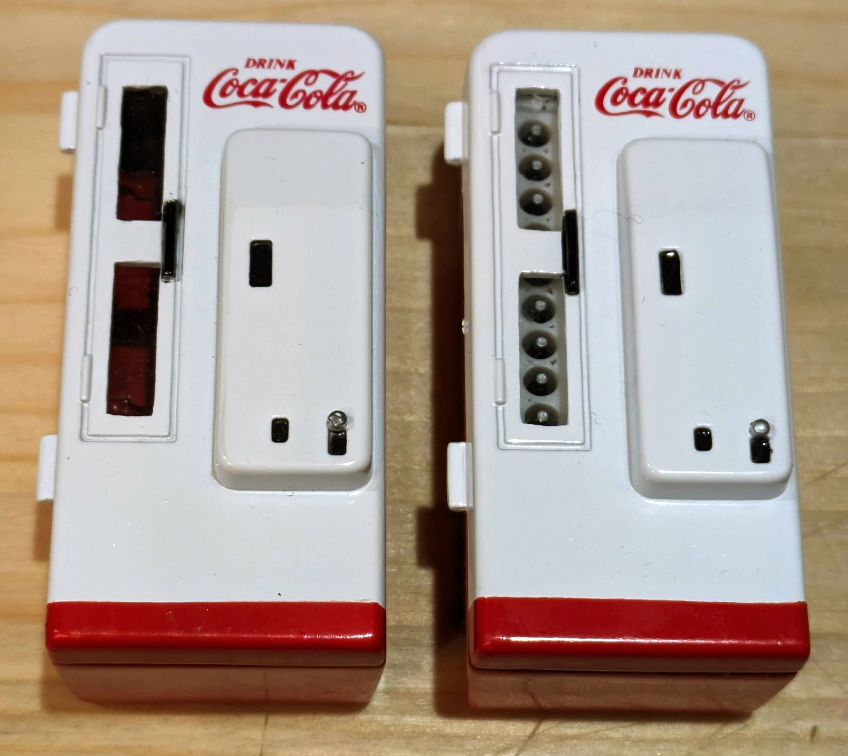 ERTL Die Cast Coca-Cola Vending Machine 2 ¼ Inches Soda Insert by ...