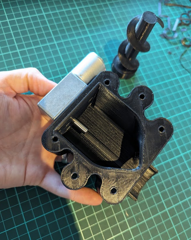 Automated Pet Feeder - Hopper and Auger by b8trez | Download free STL ...