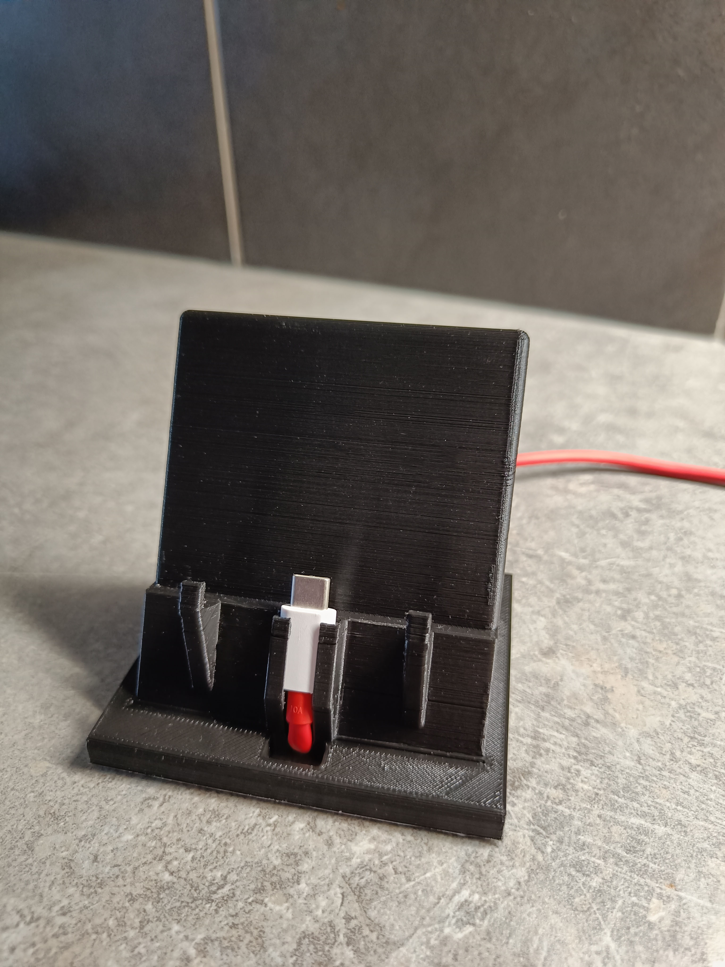 OnePlus Phone Docking station by Skalman | Download free STL model ...