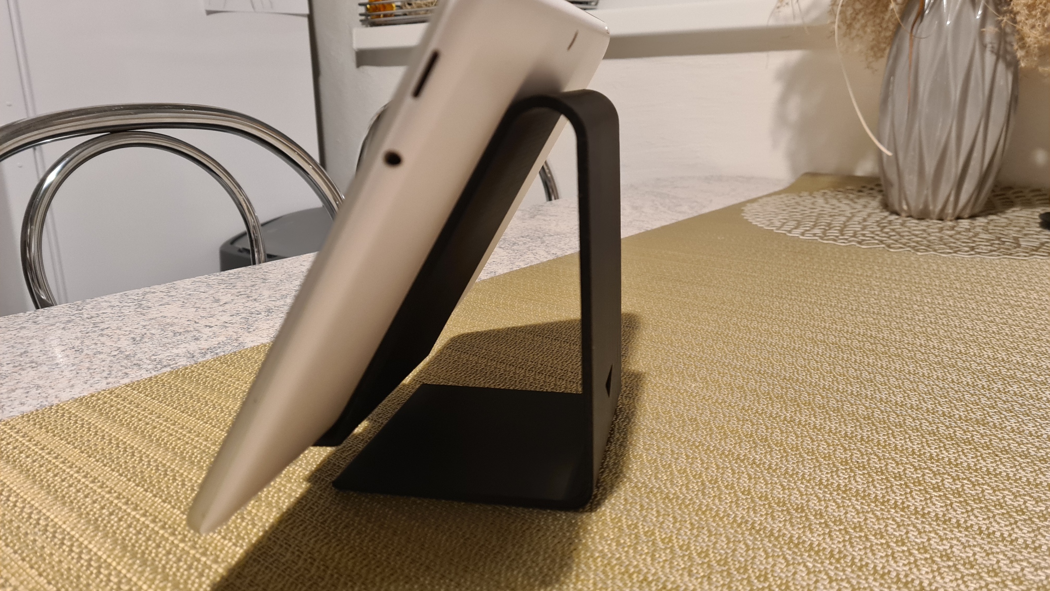 Tablet holder / držák by PantovarnikCZ | Download free STL model ...