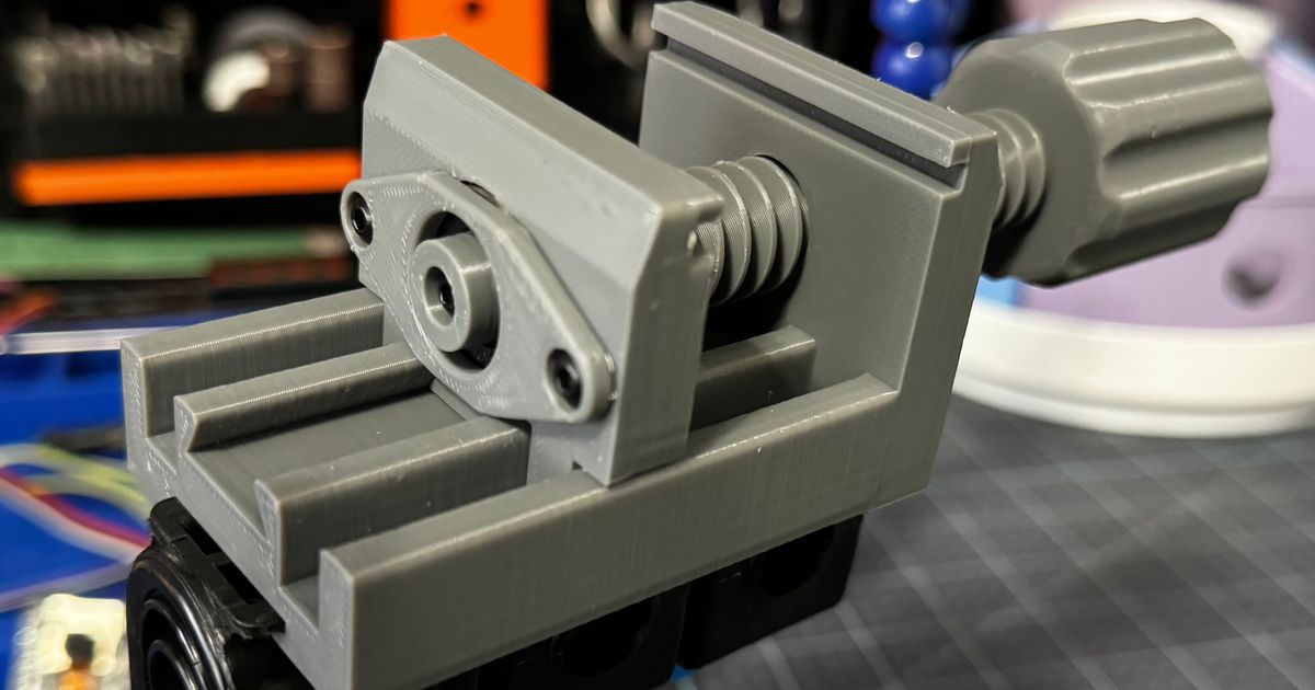 Small Soldering Vise by Wiz3D | Download free STL model | Printables.com