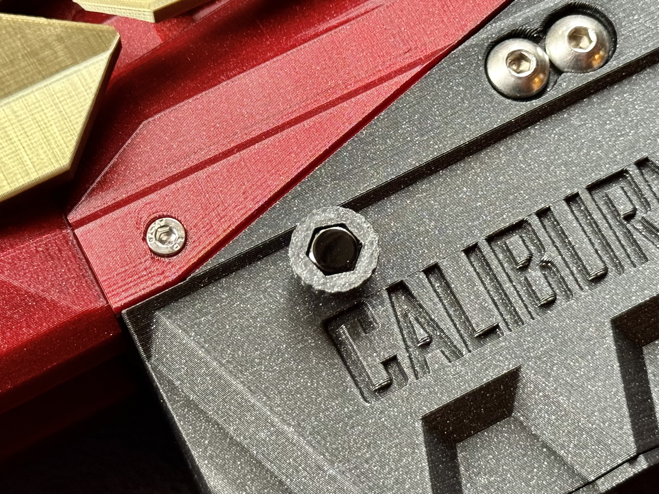 Caliburn C4 (metrisch) - Abdeckung Lauf/Barrel cover und Thumbscrew mag adapter by Mario ...