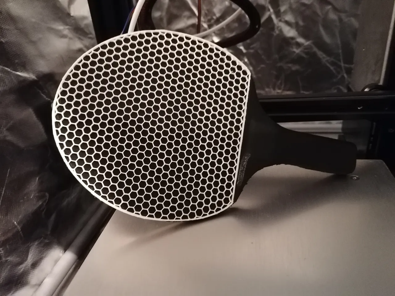 honeycomb ping pong paddle by Fractal_design | Download free STL model ...