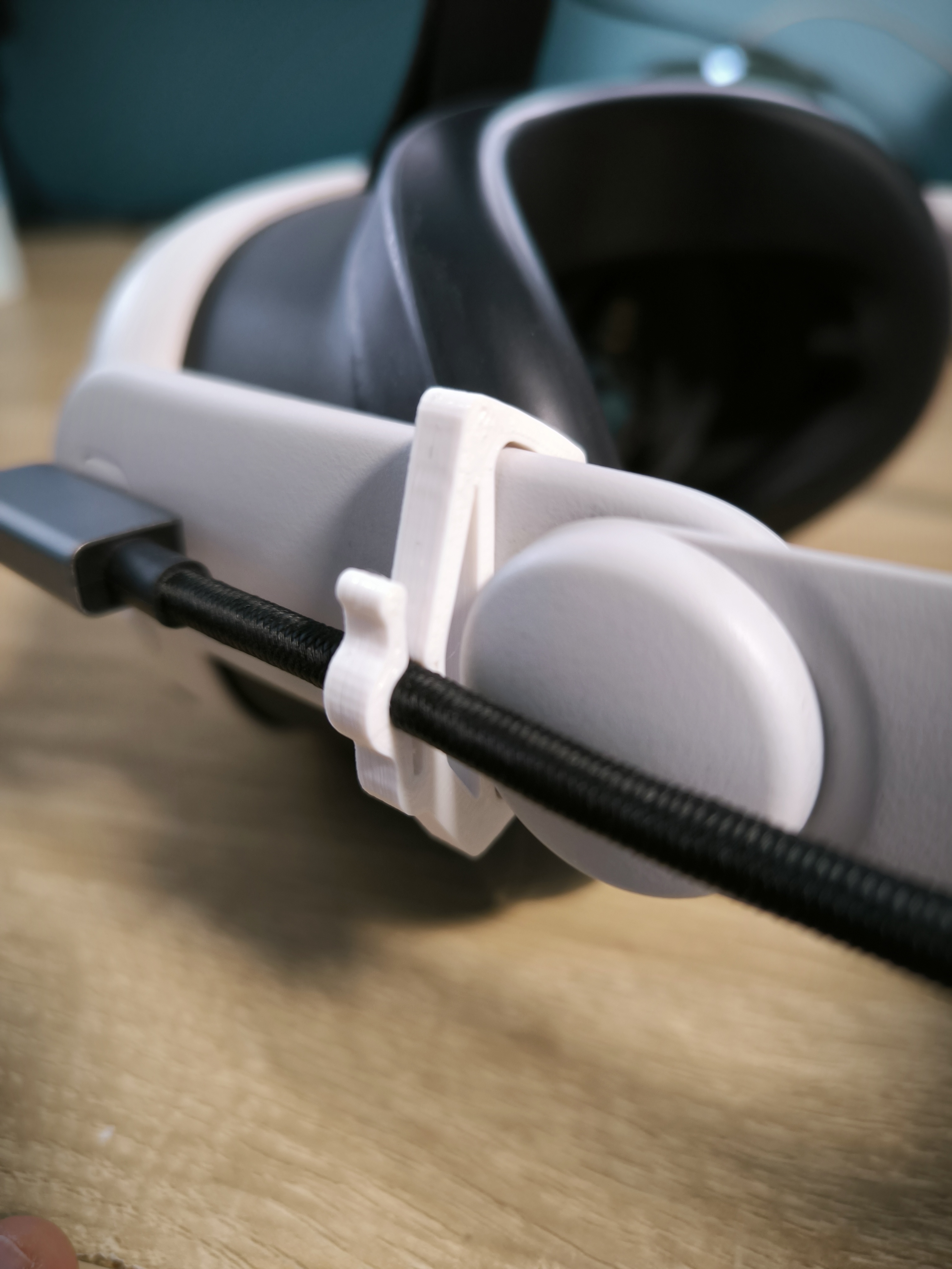 Meta Quest 3 USB-C cable holder for KIWI Comfort Head Strap by MarkG ...
