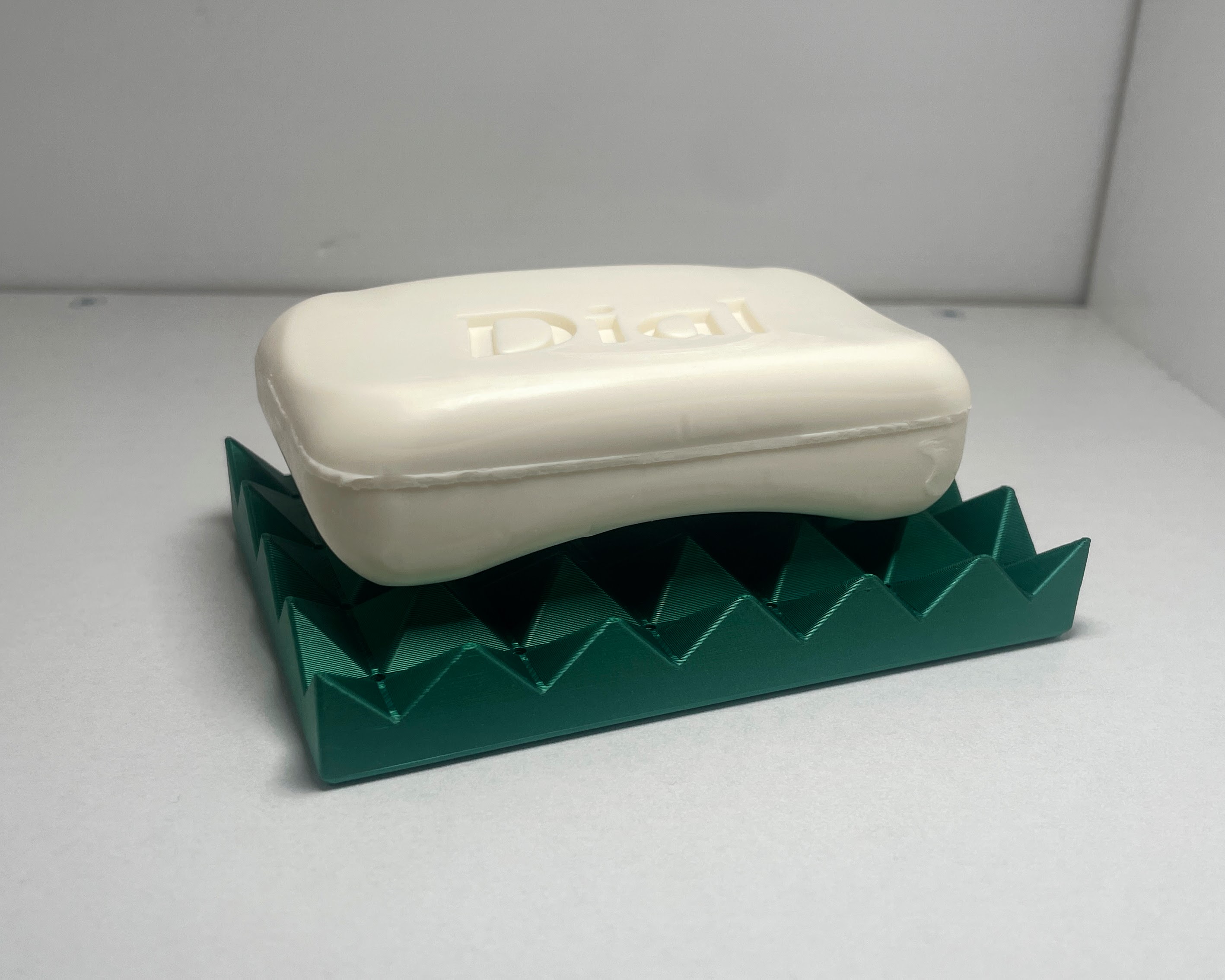 Spiky Soap/Sponge Tray by cartyski | Download free STL model ...