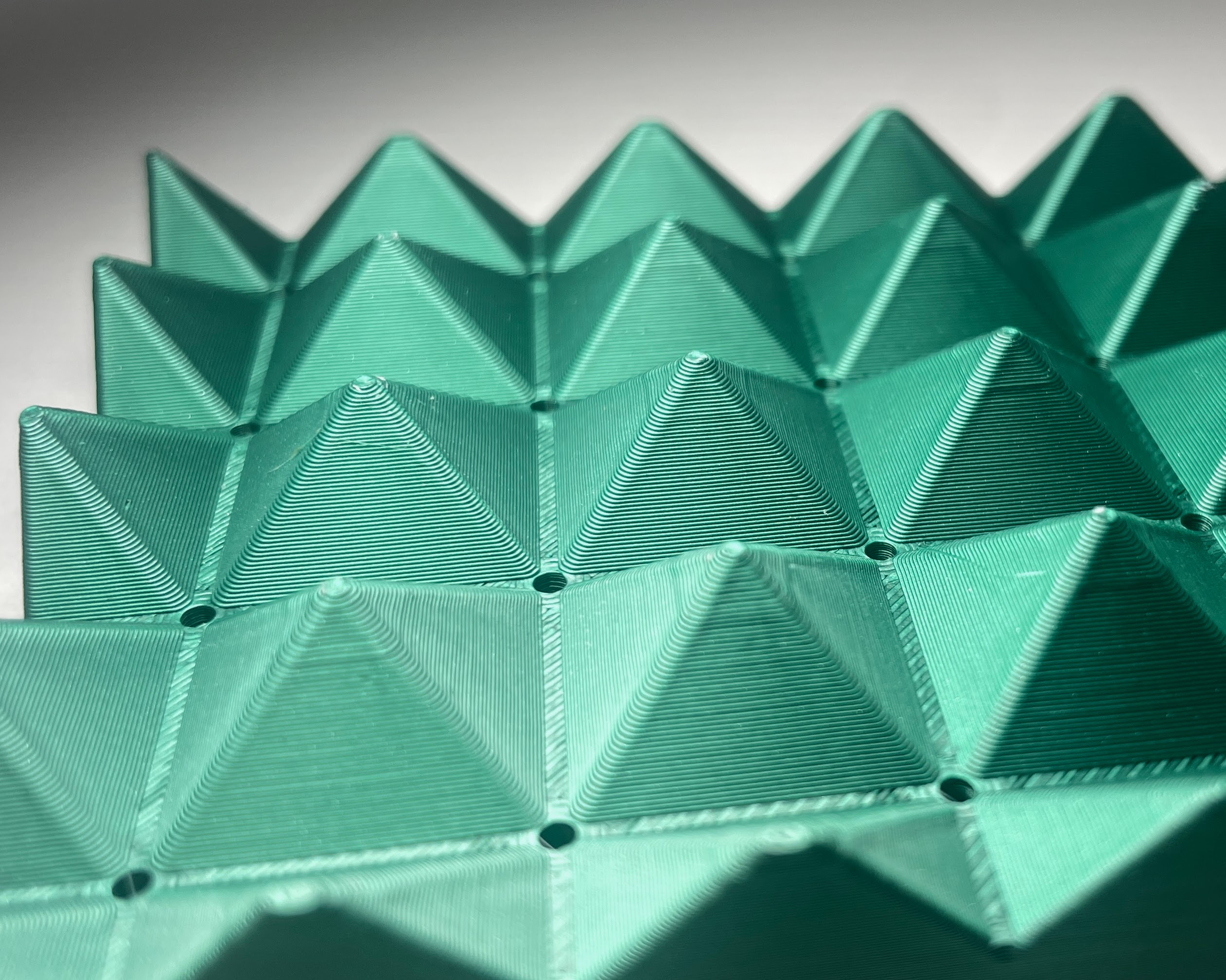 Spiky Soap/Sponge Tray by cartyski | Download free STL model ...