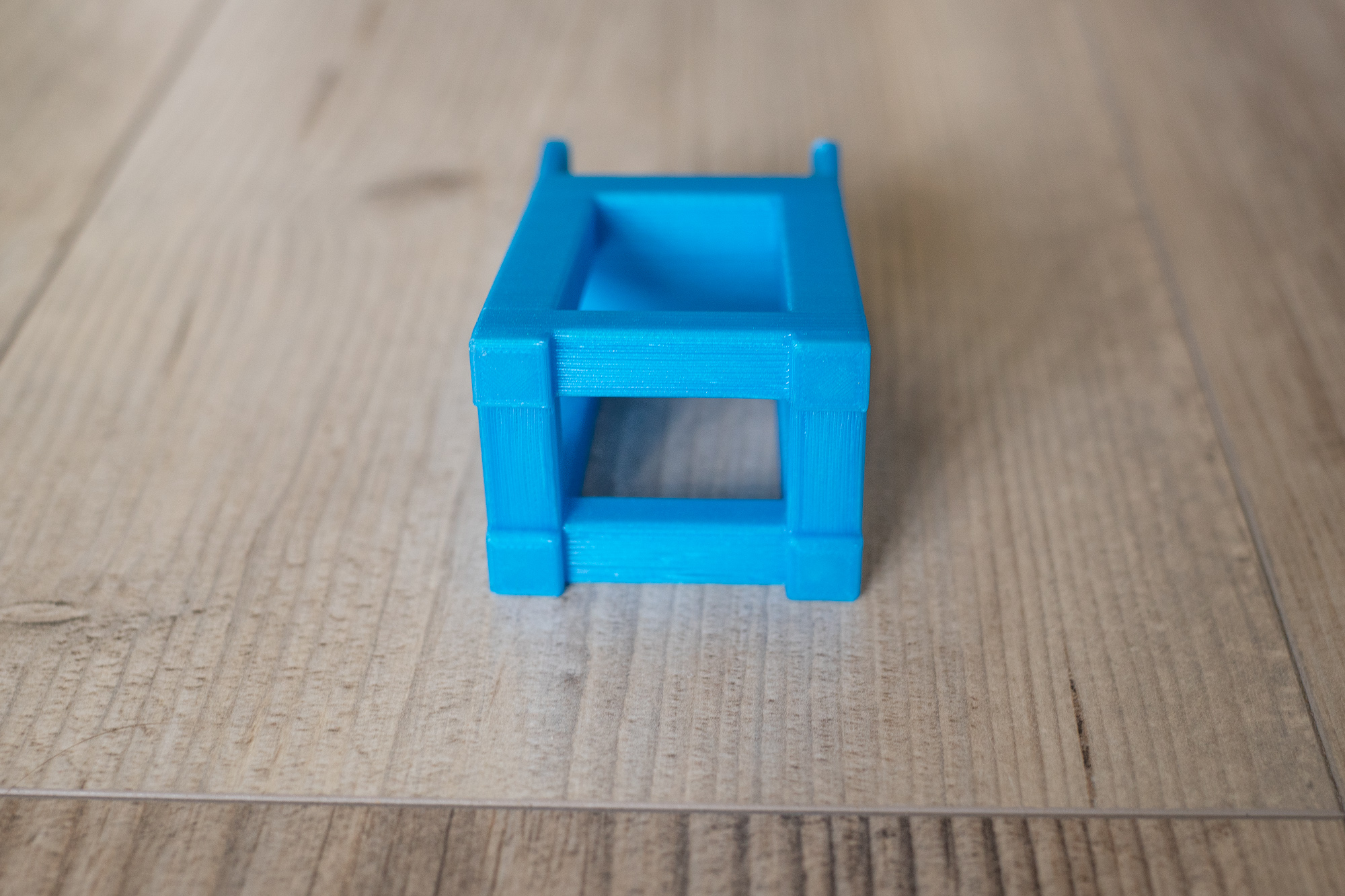 Toy Train Pylon (Brio & IKEA compatible) by Buschi | Download free STL ...