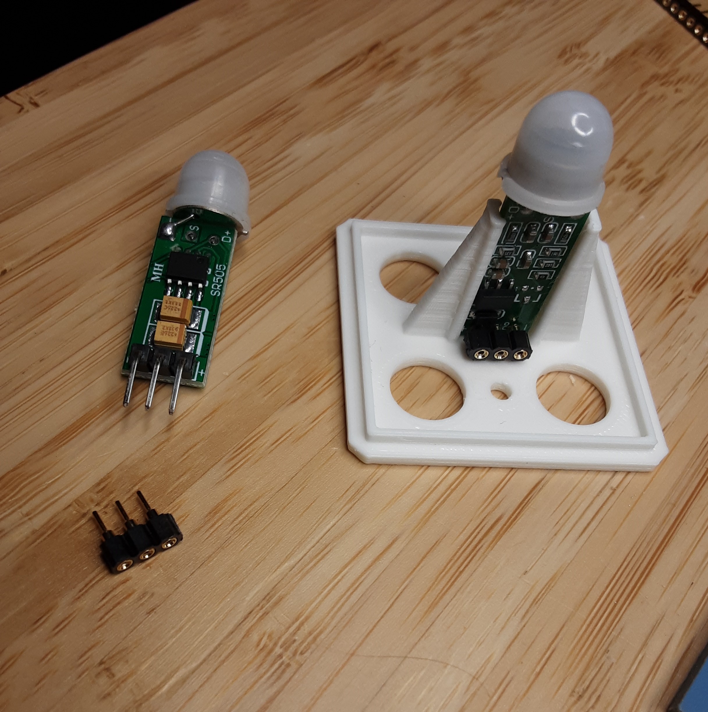 Wall mounts for SR505 PIR Sensors by kjoh | Download free STL model ...