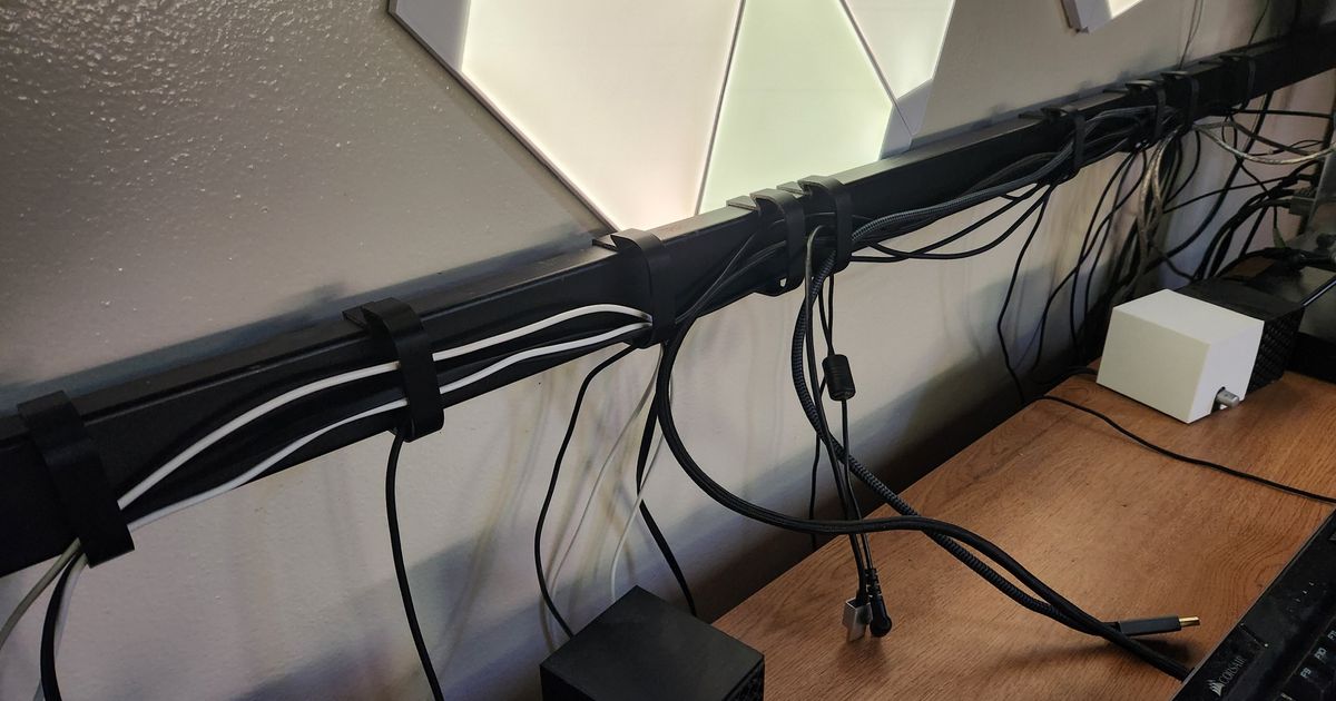 Purdue Bed Cable Management Clip by Syxil | Download free STL model ...