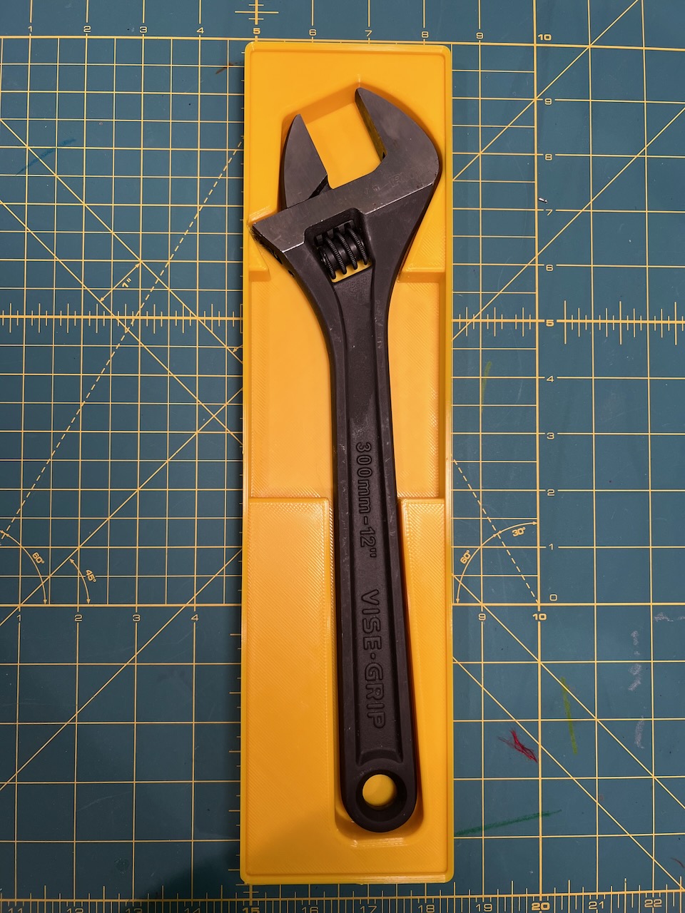 Gridfinity Vise-Grip 300mm-12in Adjustable Wrench Holder 8x2x4 by Becca ...