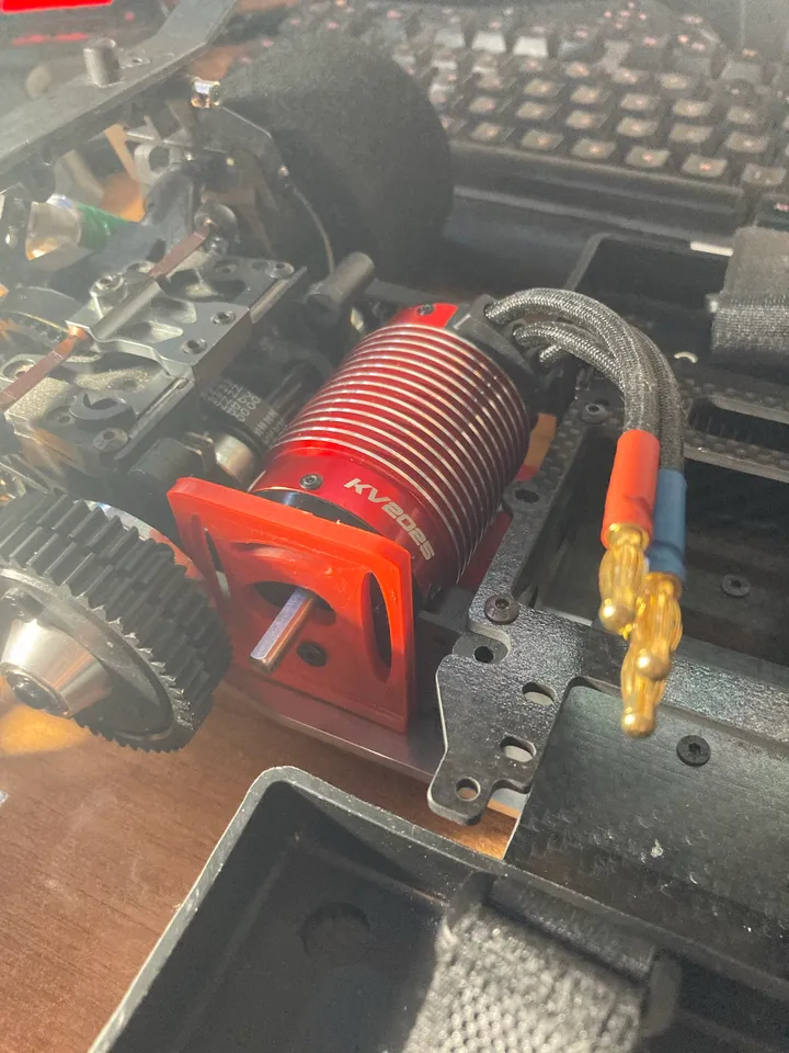 Supporto motore Edam 1/8 pista by T.R.modelsport | Download free STL ...