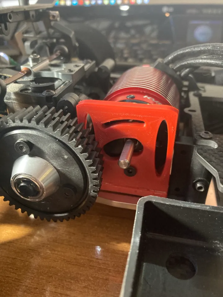 Supporto motore Edam 1/8 pista by T.R.modelsport | Download free STL ...