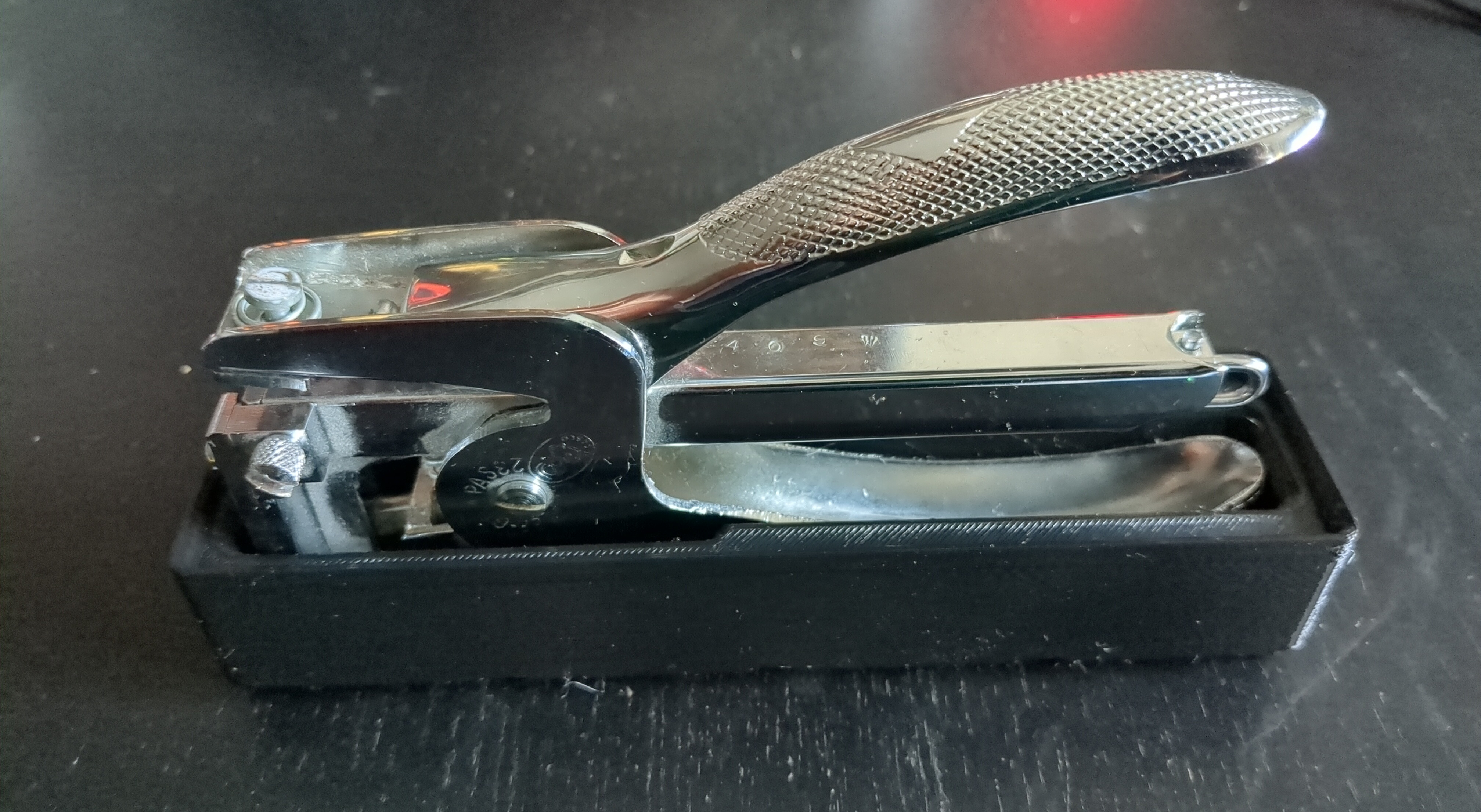 Gridfinity Staple Holder Gridfinity Staple Holder