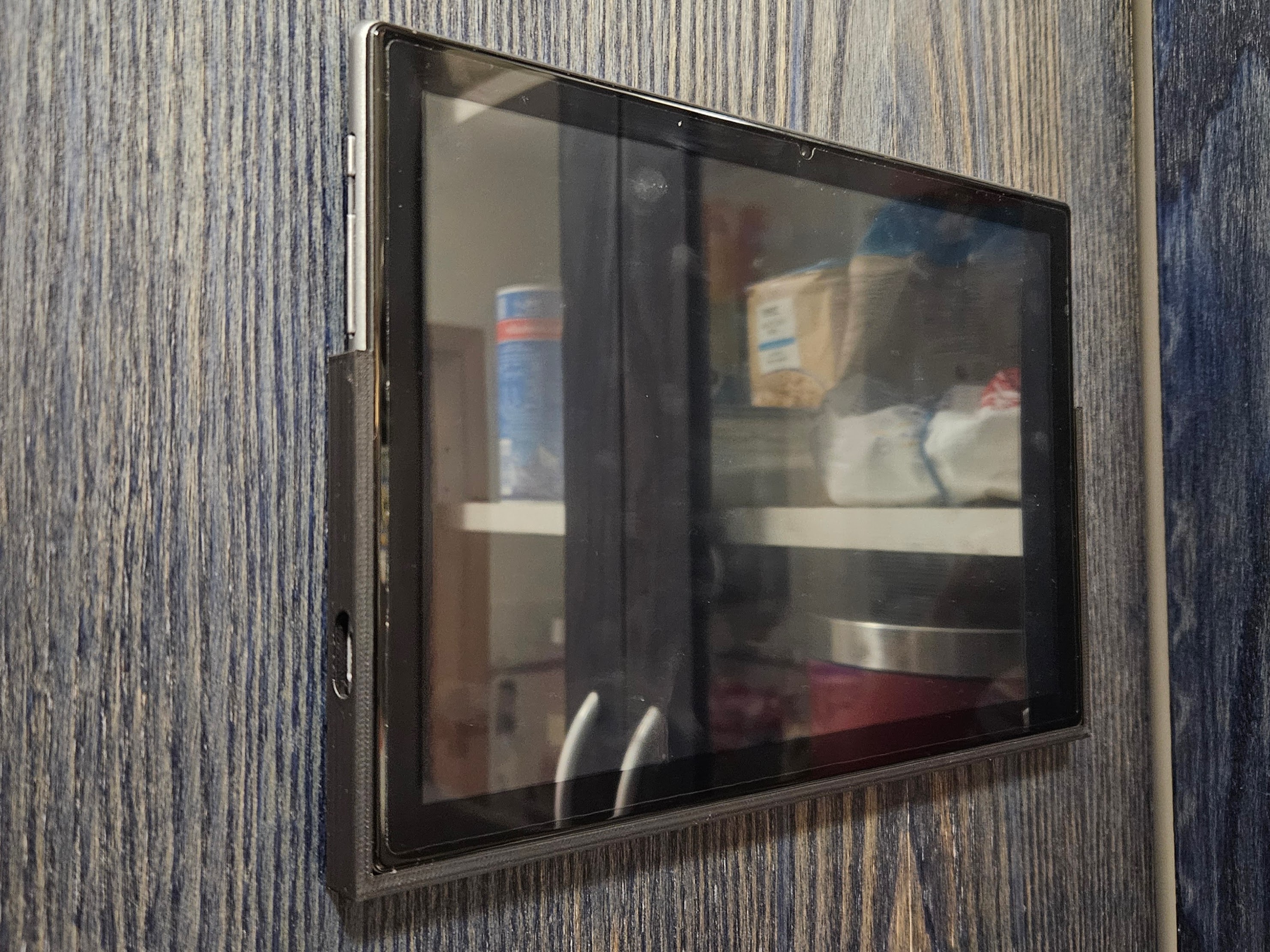 P20HD tablet wall mount by Petr Lhotský | Download free STL model ...