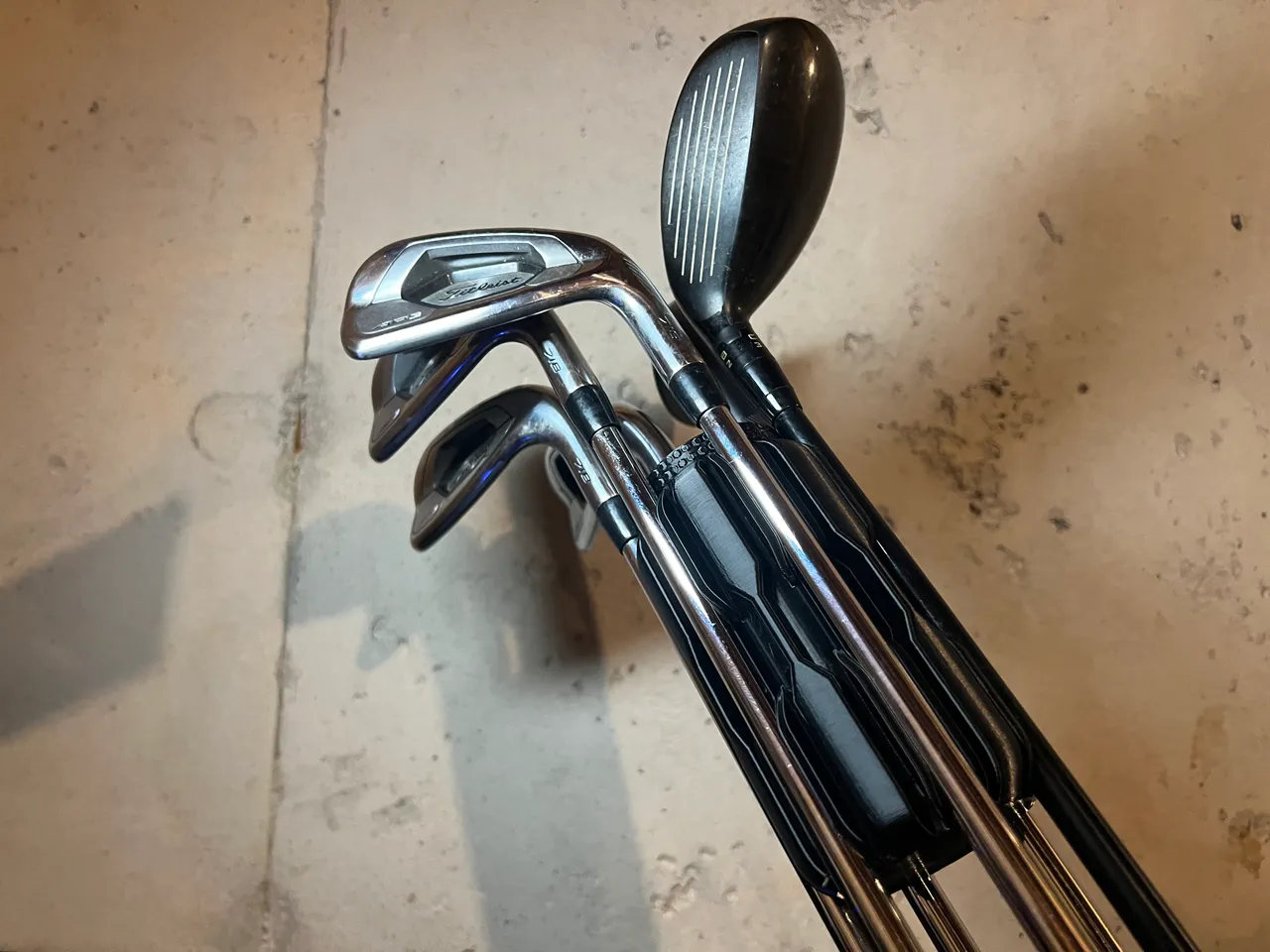 Golf Ball and Clubs Holder by Tyler44 | Download free STL model ...