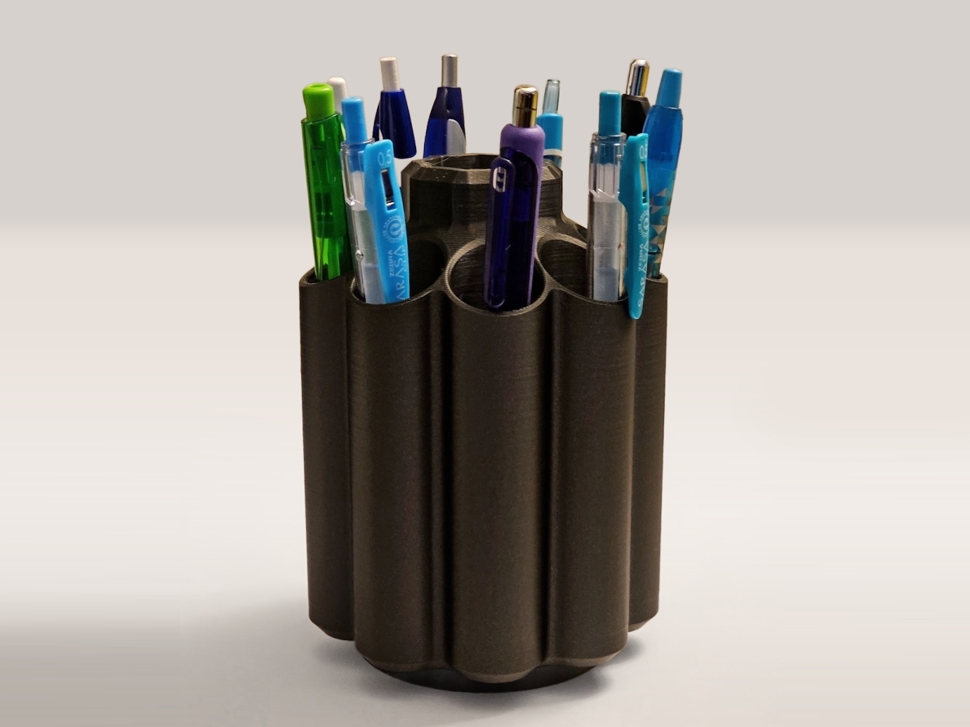 Revolving Pen Holder by Jason Walker | Download free STL model ...