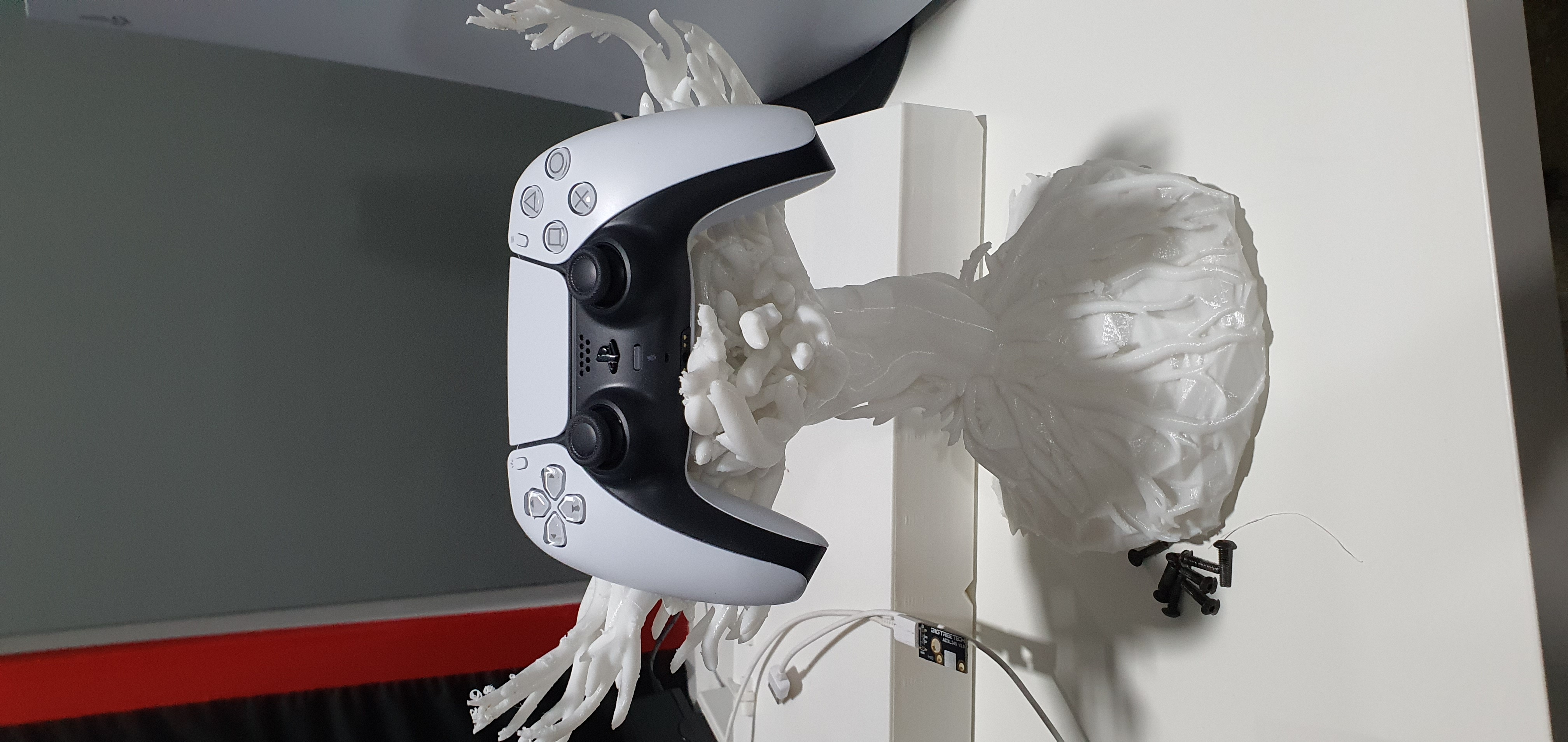 PS5 Controller Stand by DIN9 | Download free STL model | Printables.com