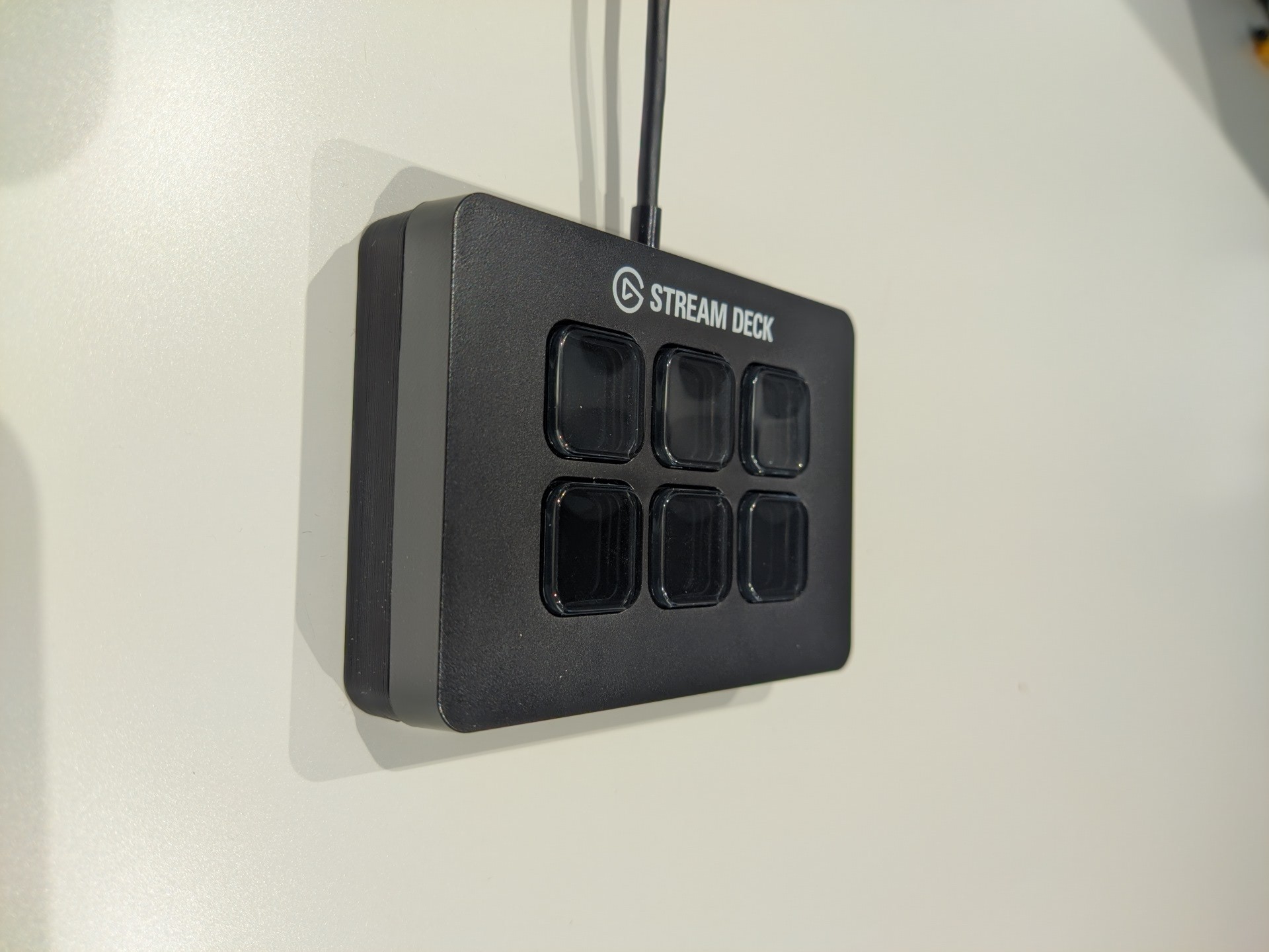 Stream Deck Mini wall mount by deFine - Interactieve techniek ...