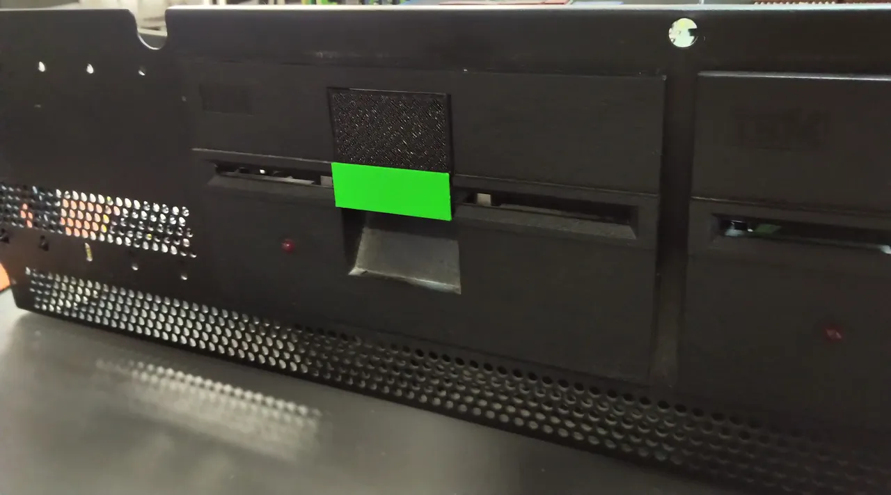IBM 5150 Floppy Disk Drive handle by Cichy | Download free STL model ...