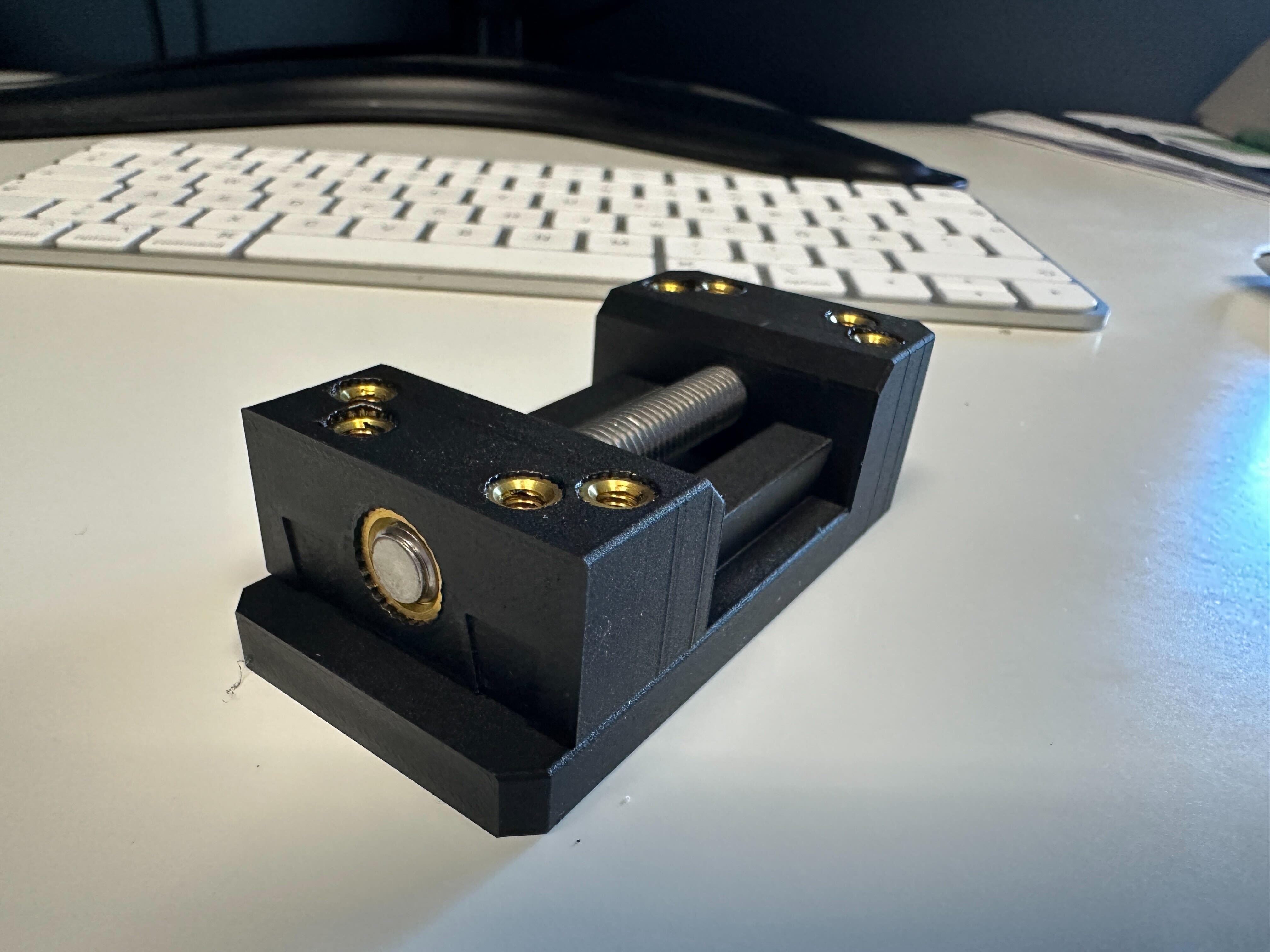 Bezel removal tool by Patrik Rosén | Download free STL model ...