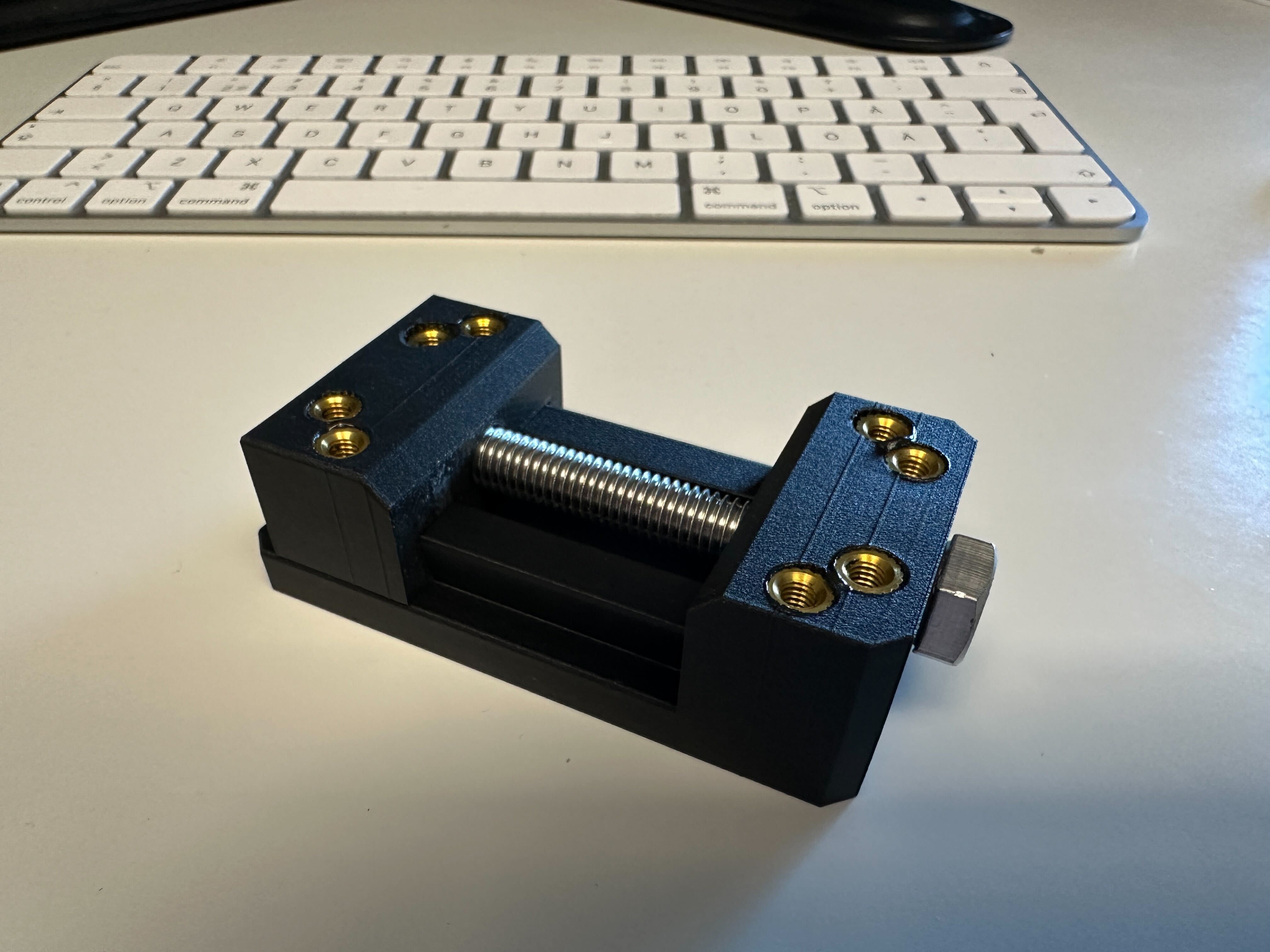 Bezel removal tool by Patrik Rosén | Download free STL model ...