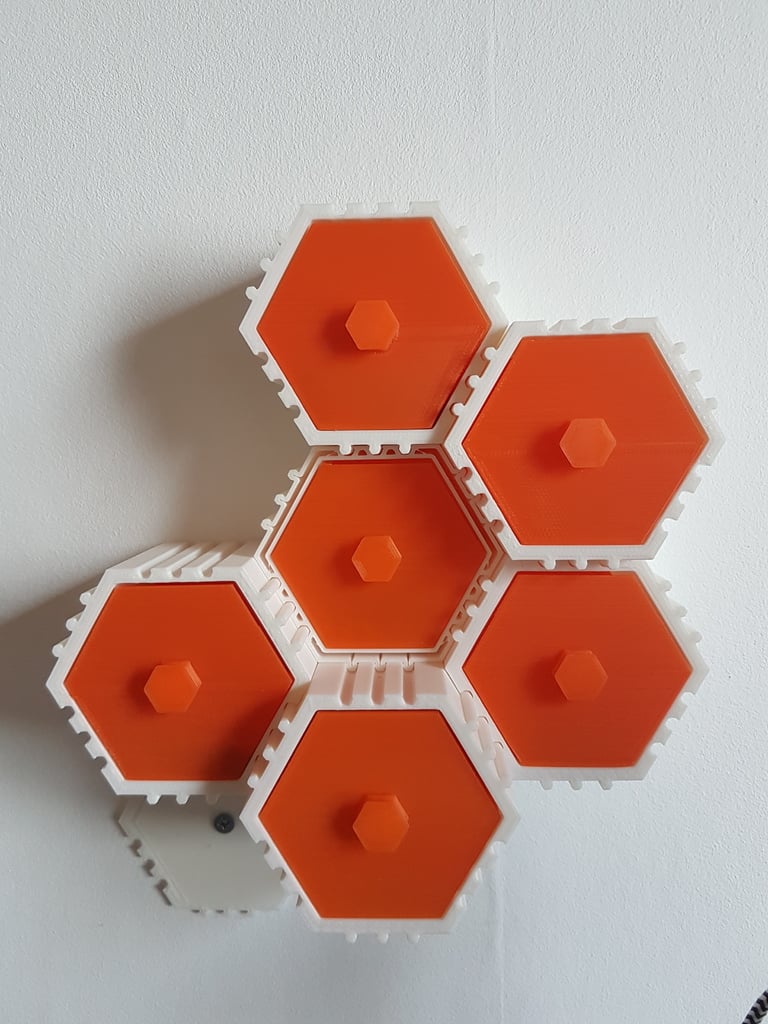 The HIVE - Module with wall mount back von Atu | Kostenloses STL-Modell ...