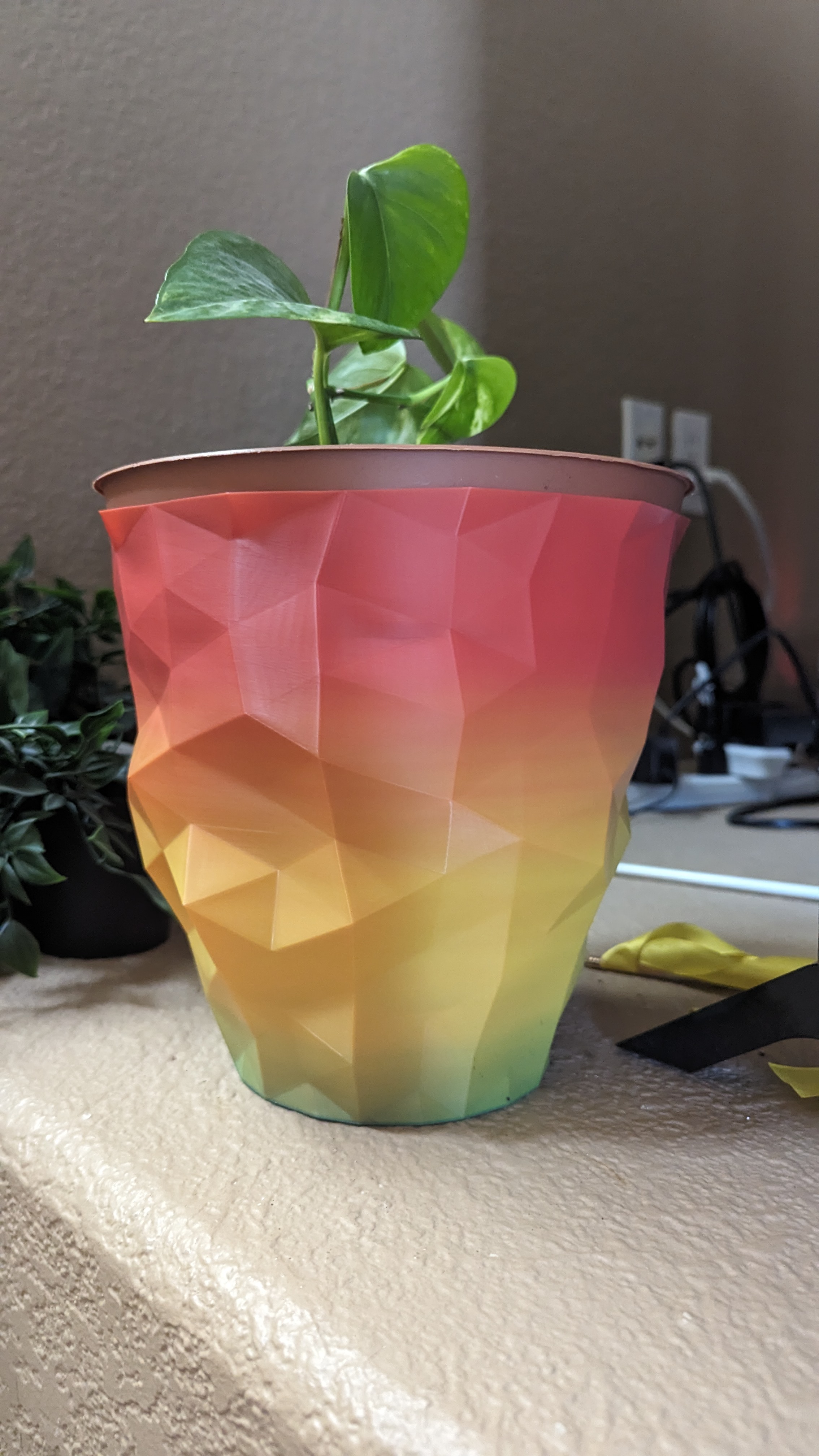Triangulated Pot Cover by Thaís Pedrosa | Download free STL model ...