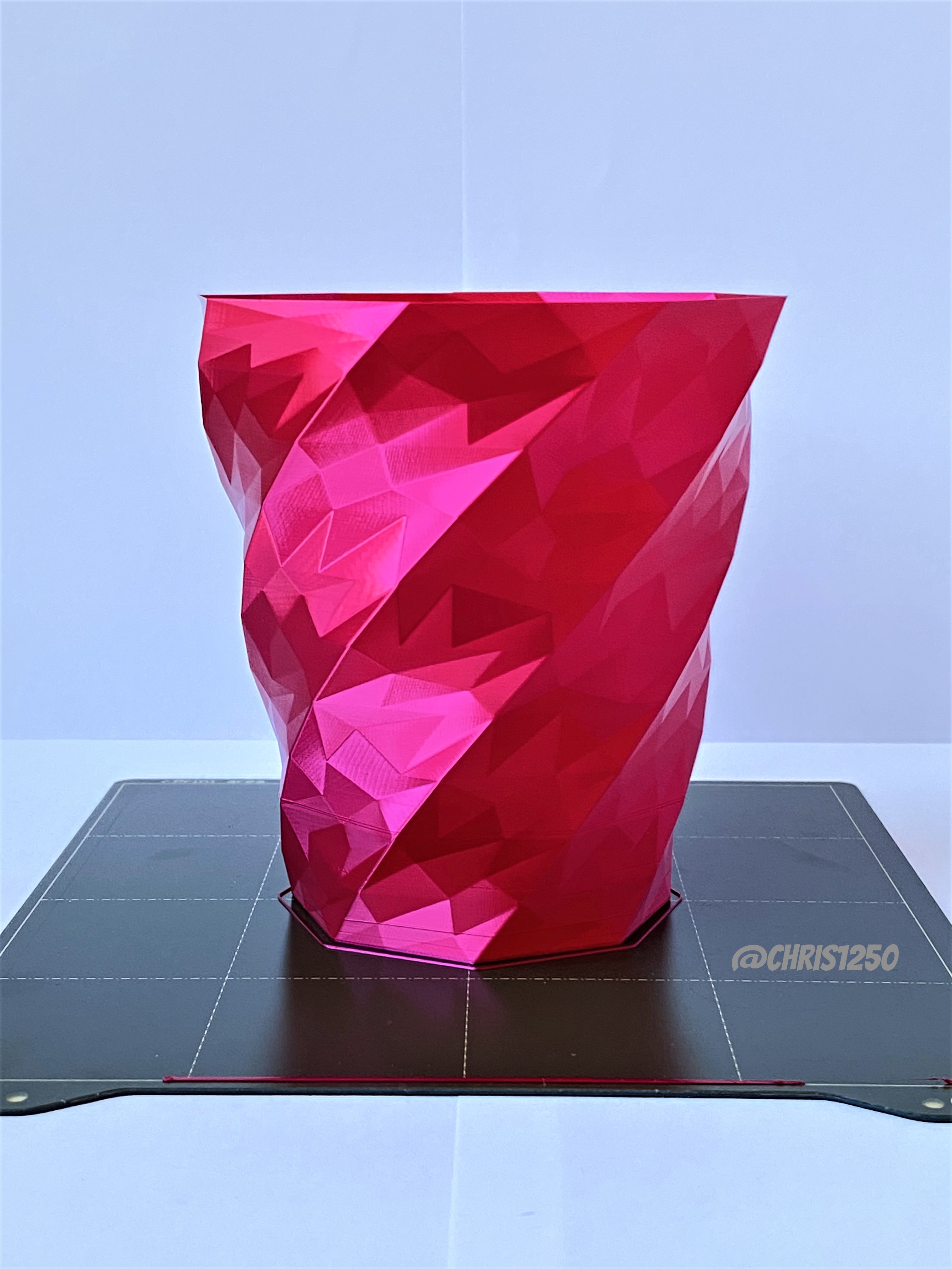 Vase Low Poly Abstract Design by Chris1250 | Download free STL model ...