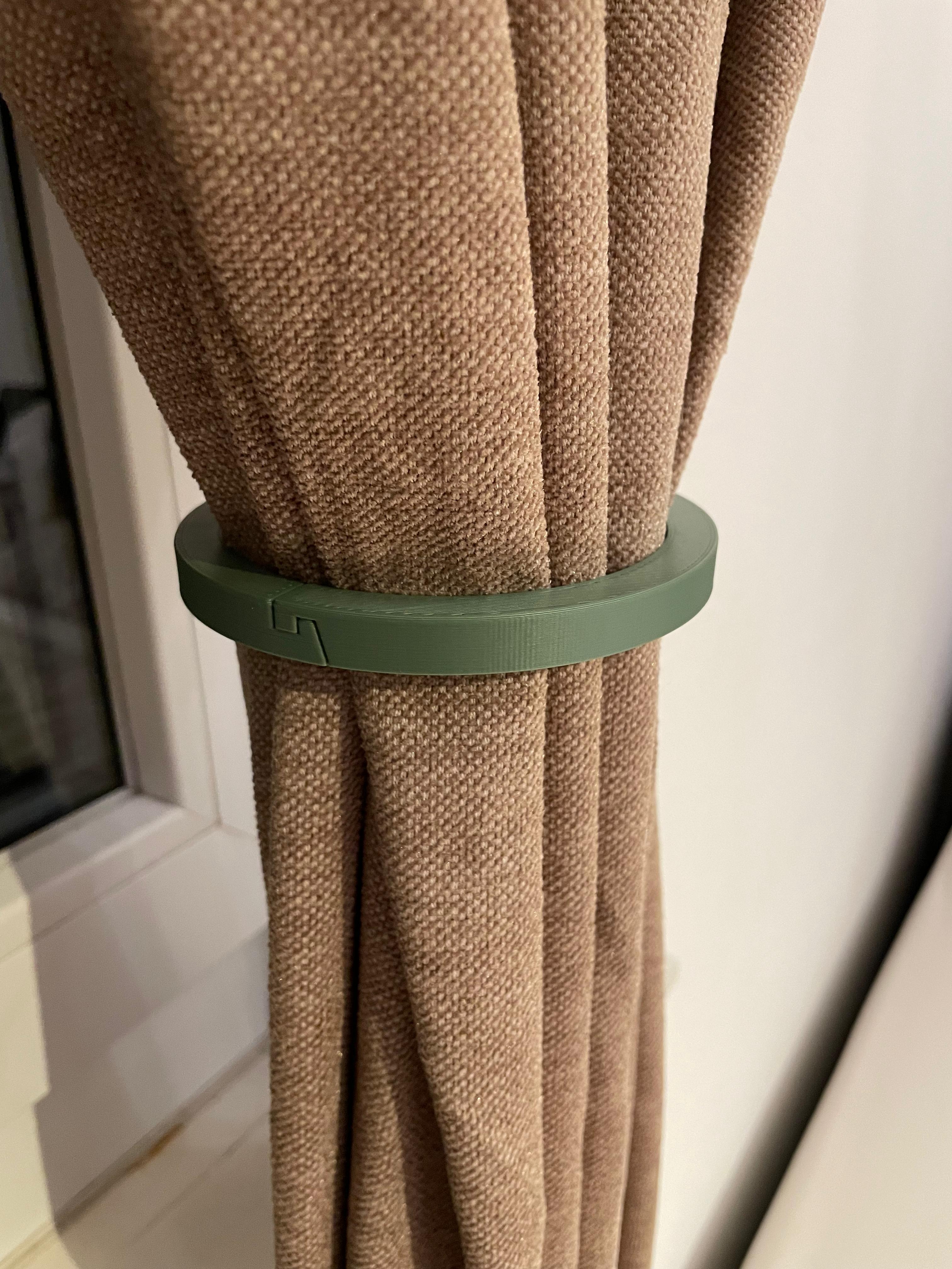 Print_in_Place_Vorhang Klammer Curtain Clip Ring by B0L1V3R | Download ...