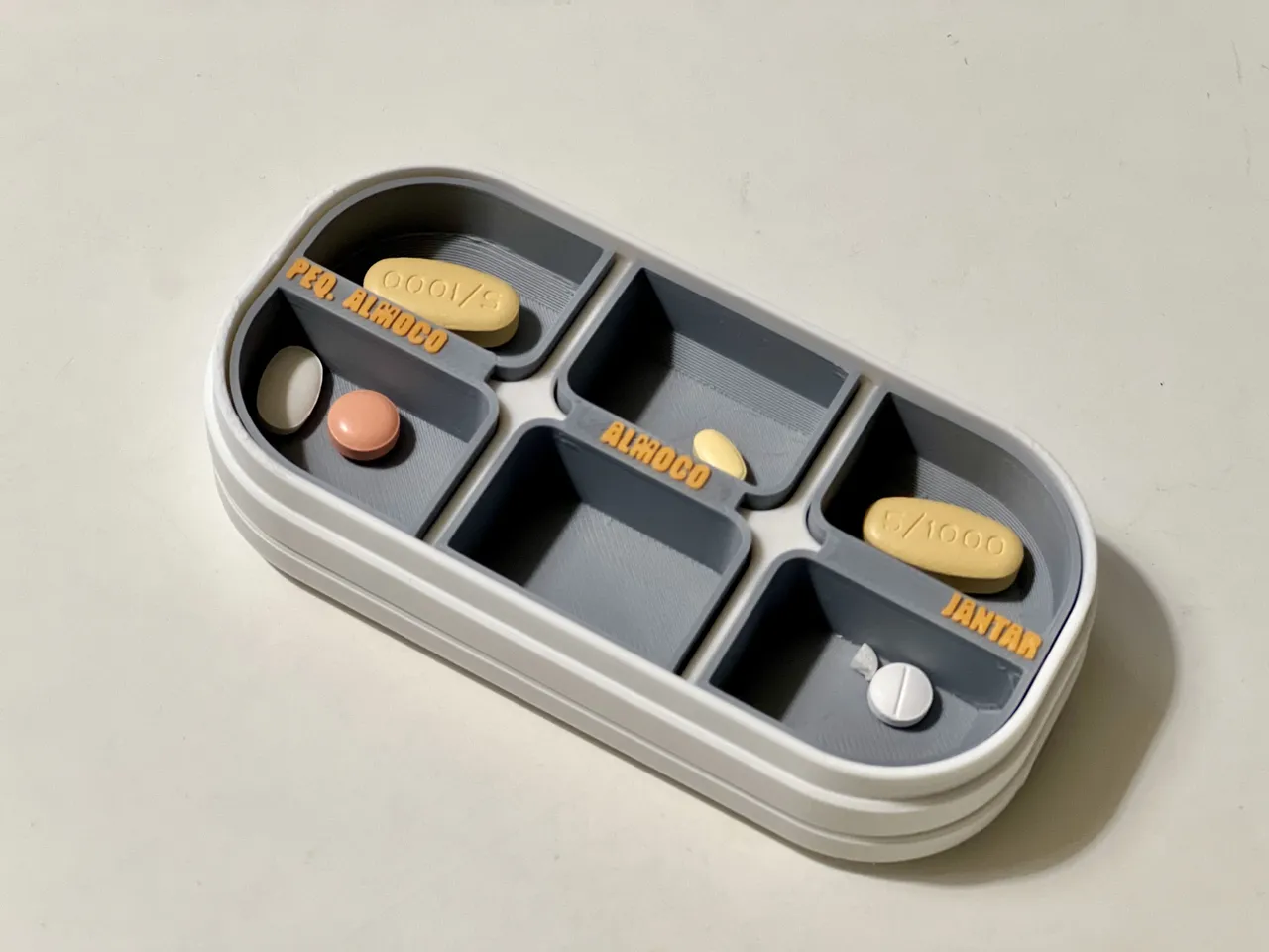 Daily Pills Container by Jorge | Download free STL model | Printables.com