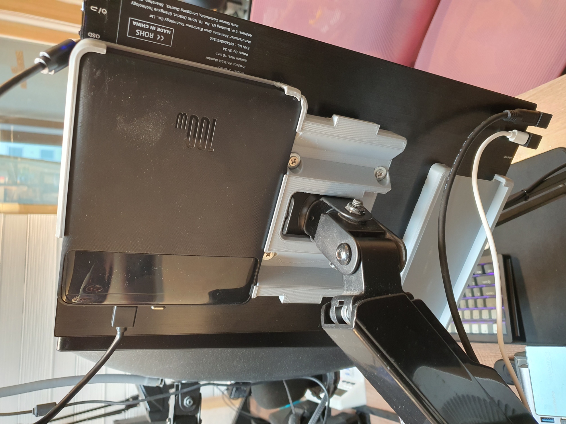 Portable monitor vesa mount modification by Maekri | Download free STL ...